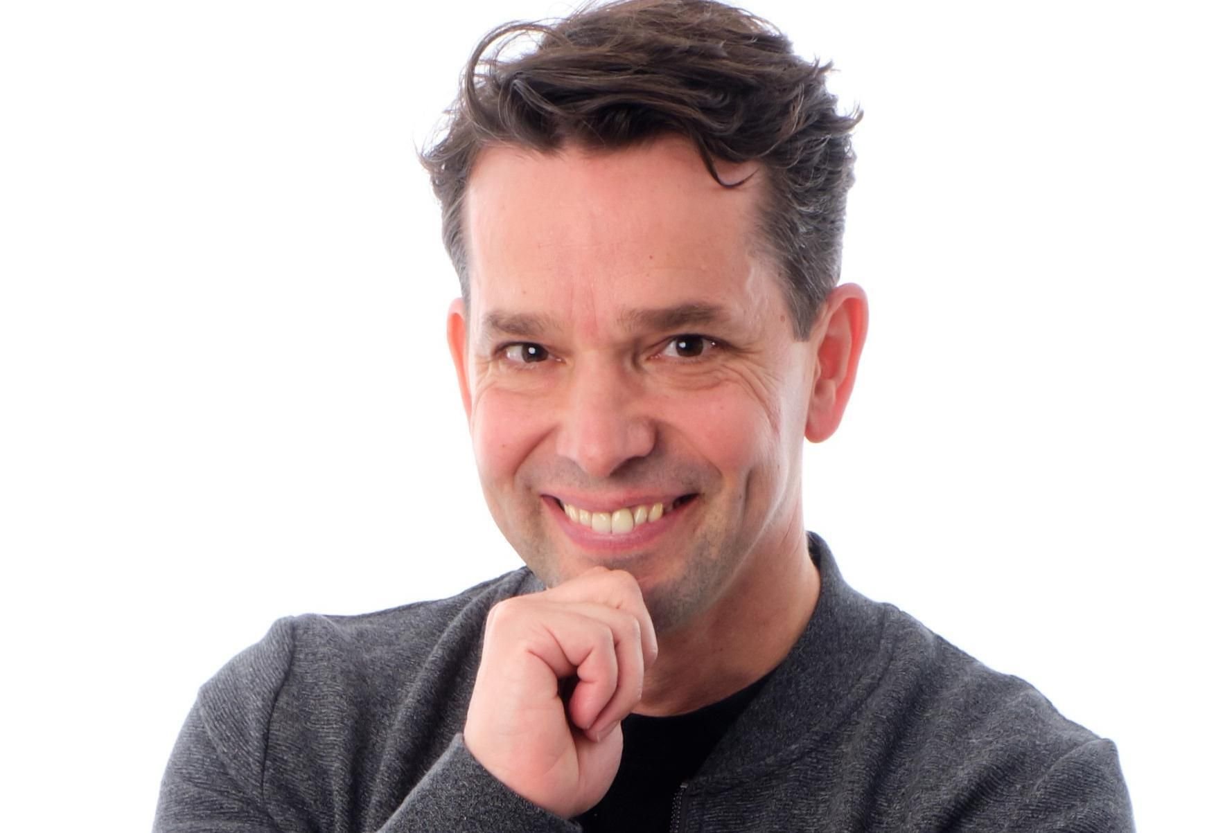 KiKA-Moderator Juri Tetzlaff zu Geschichten hinter der Musik