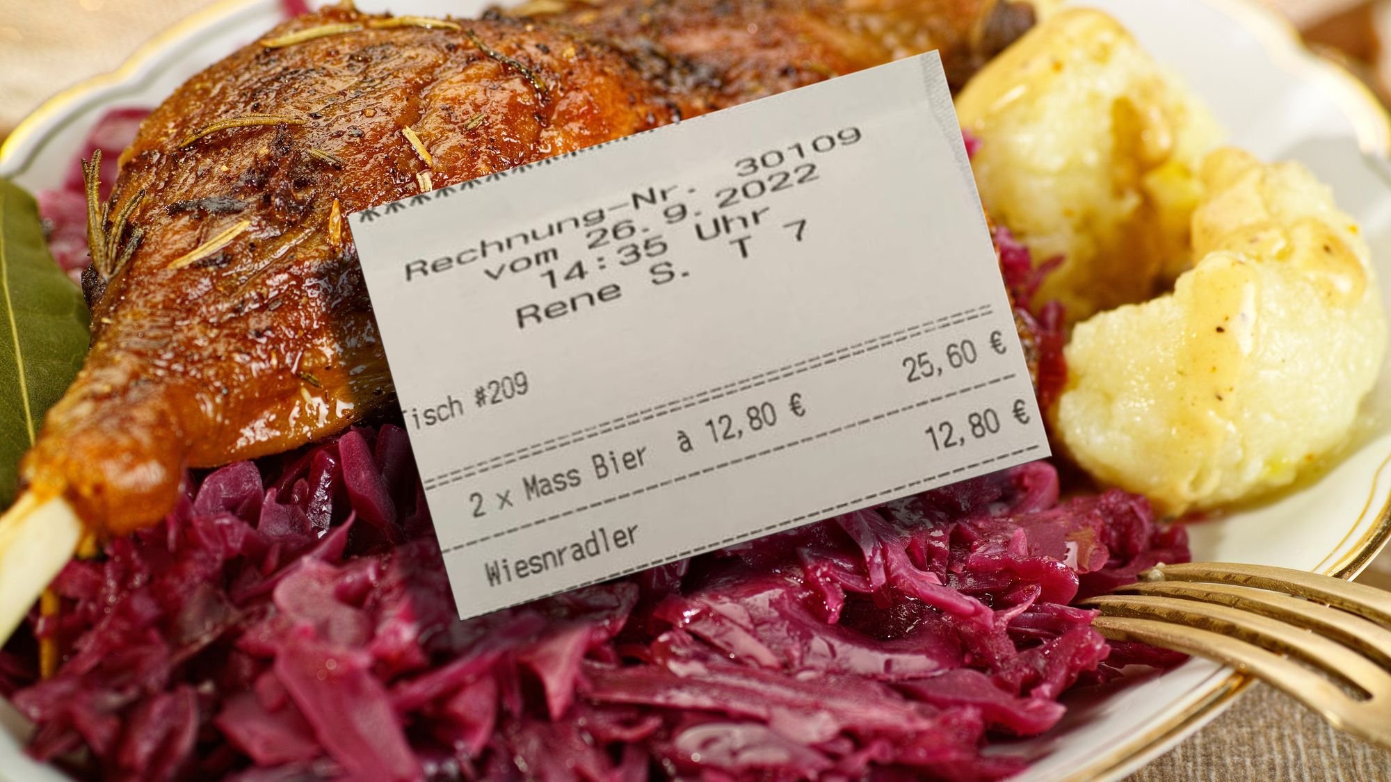 Oktoberfest-Kassenzettel mit Preis für halbe Ente macht fassungslos