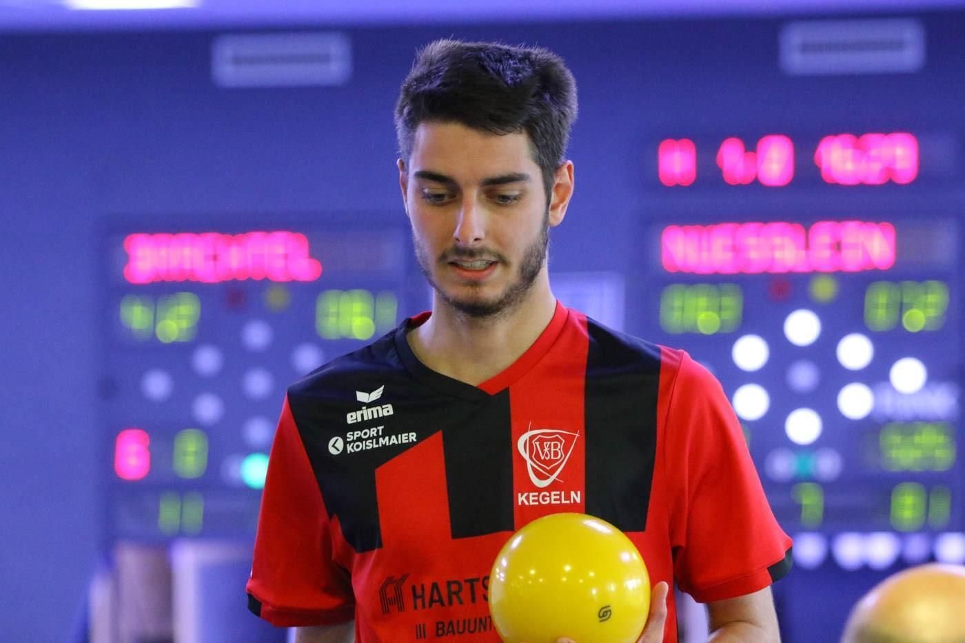 Lukas Funk mit gelungenem Einstand in Hallbergmoos