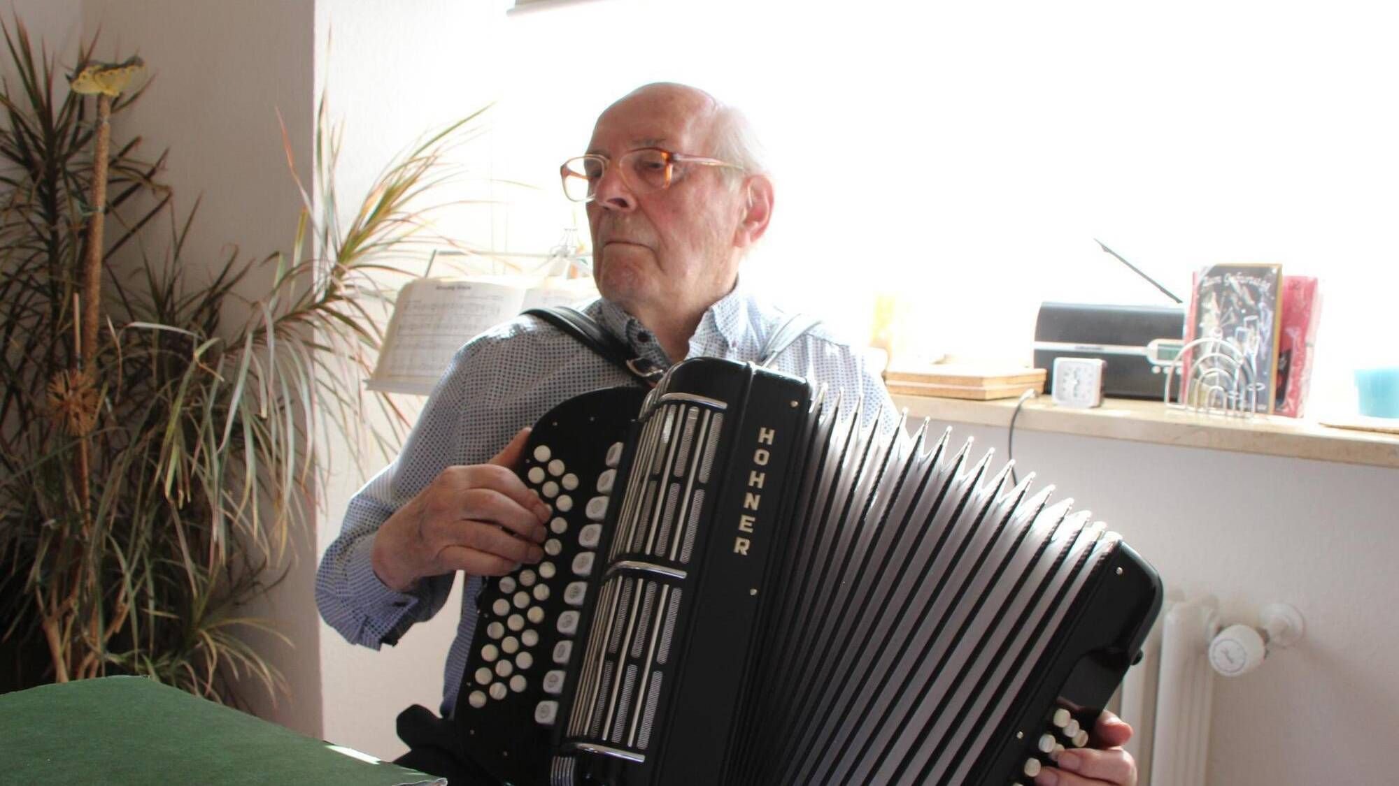 Der Ukraine-Krieg spült beim Geburtstagskind Georg Misch viele ...