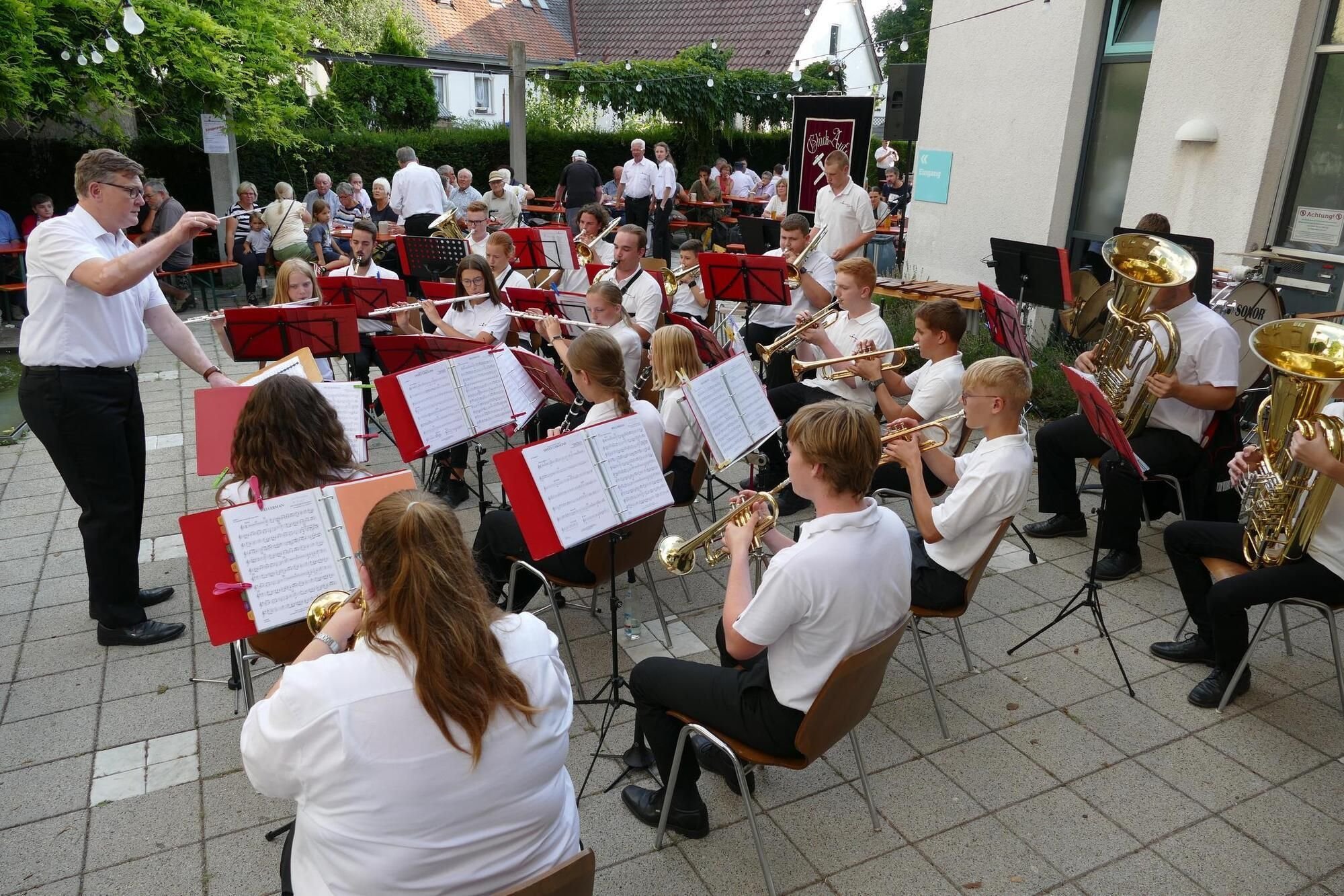 Der „Wellerman“ schallt über den Platz
