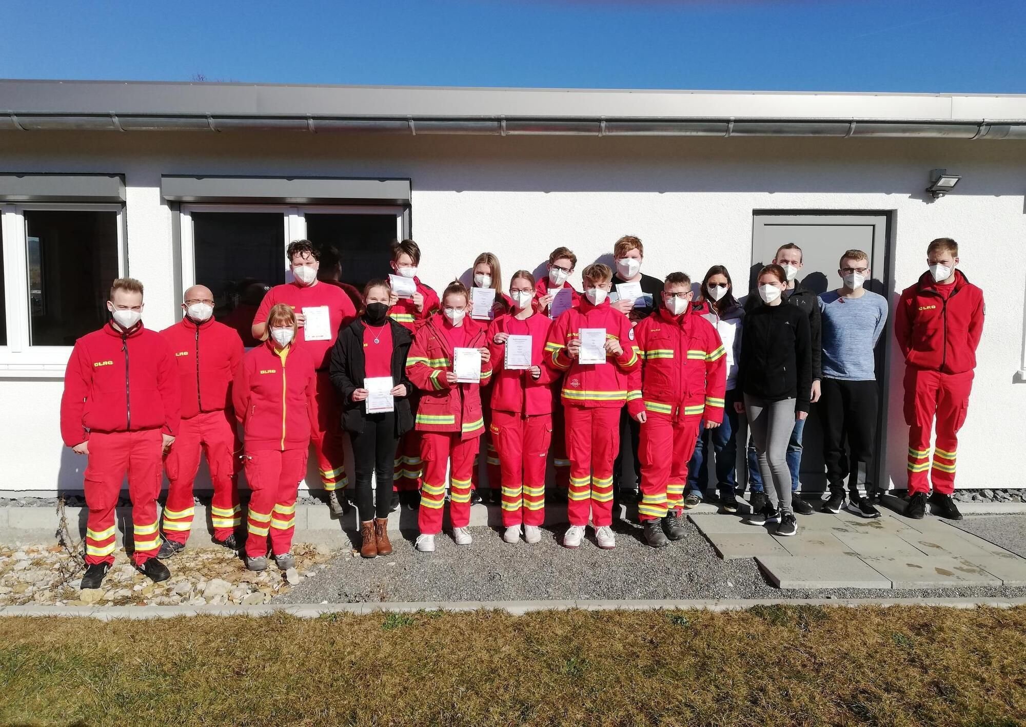 DLRG bildet neue Sanitäter aus