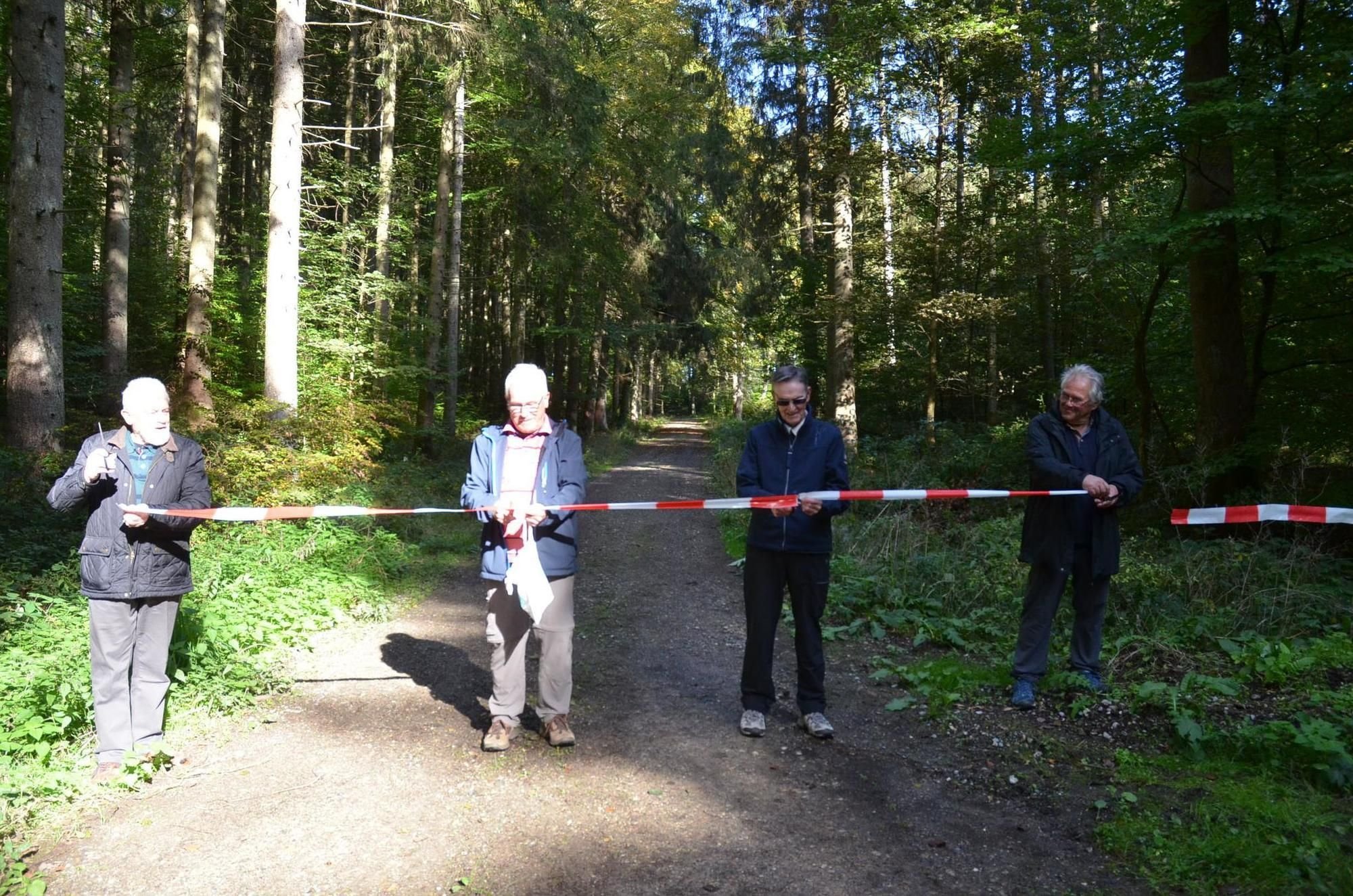 Neuer Wanderweg führt über sicheres Gelände