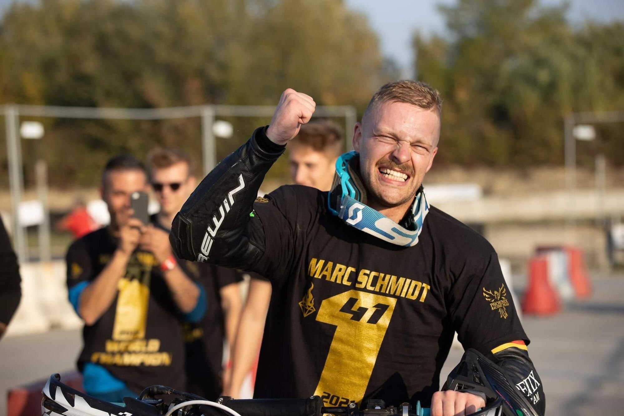 Marc-Reiner Schmidt: Mit gebrochenem Fuß zum Weltmeister im Supermoto