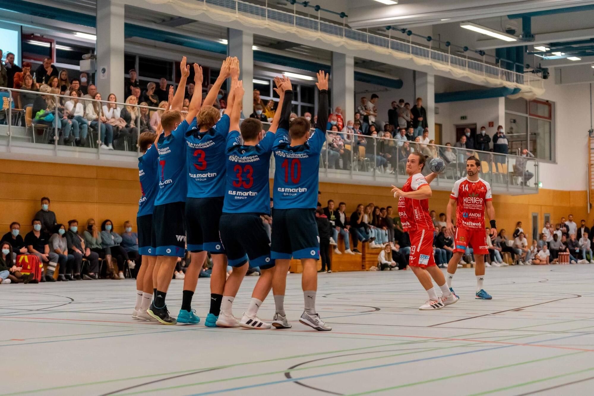 „Es geht ums pure Überleben“: Trainer Mike Novakovic will mit der HSG ...