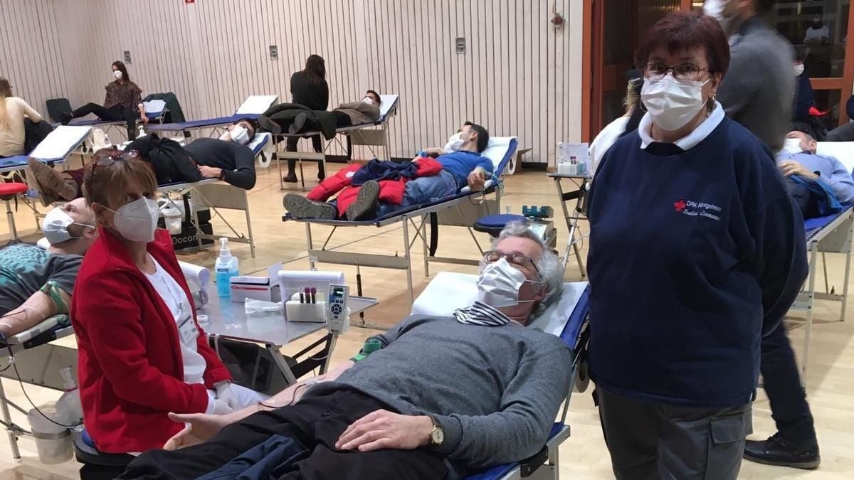131 Menschen spenden Blut