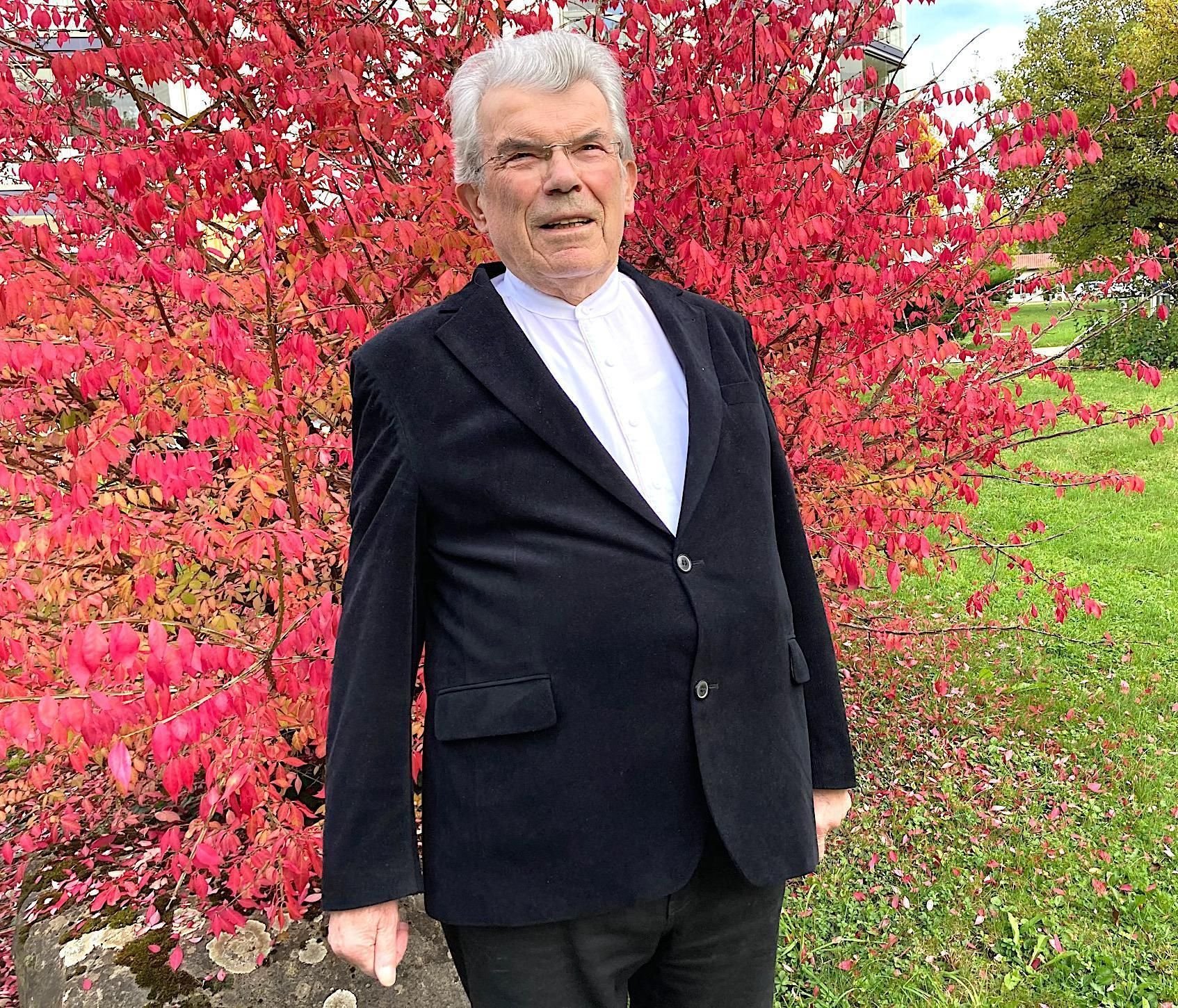 Pfarrpensionär Josef Mattes wird 85 Jahre alt