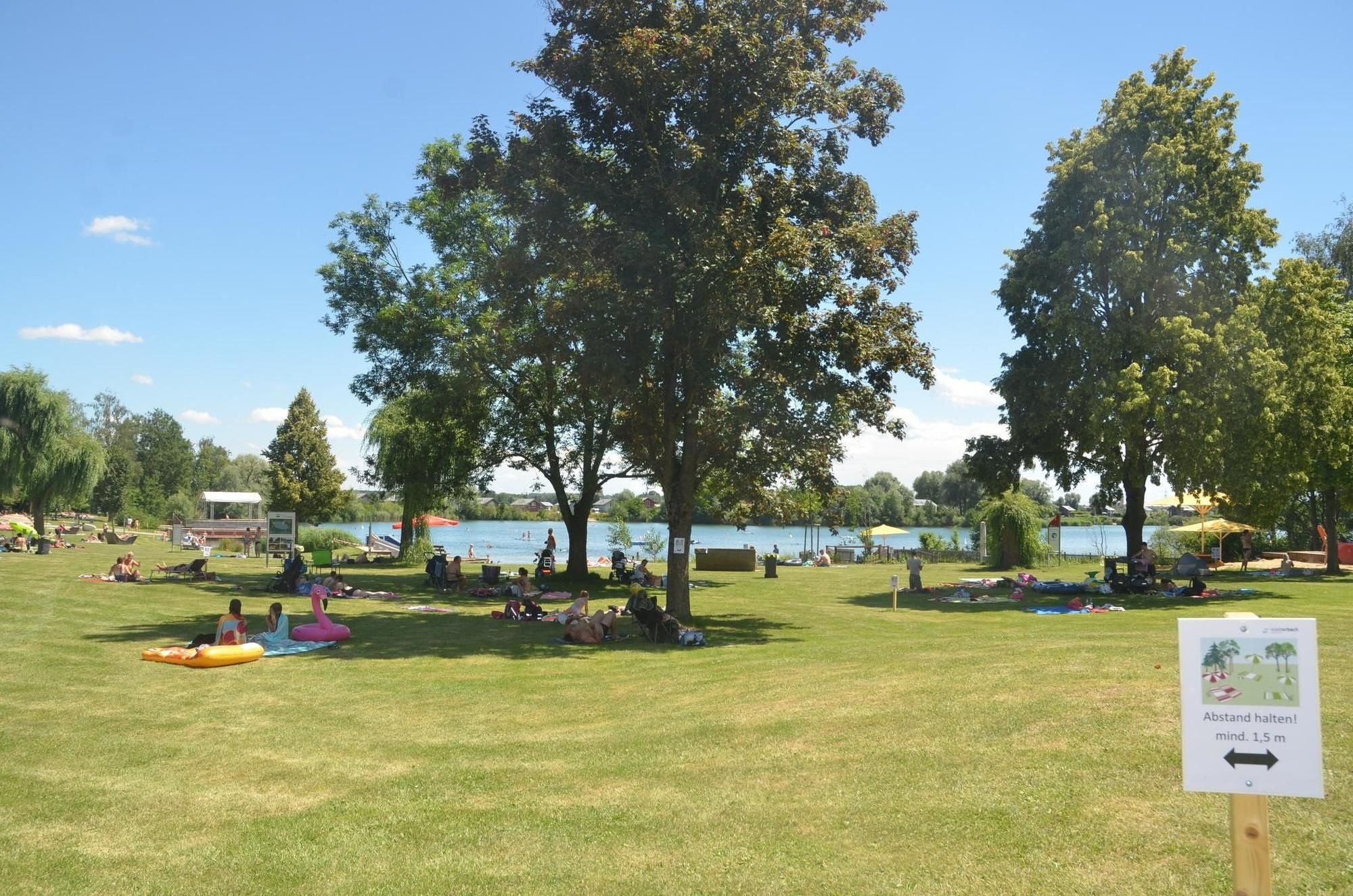 Entspannter Saisonauftakt am Erbacher Badesee
