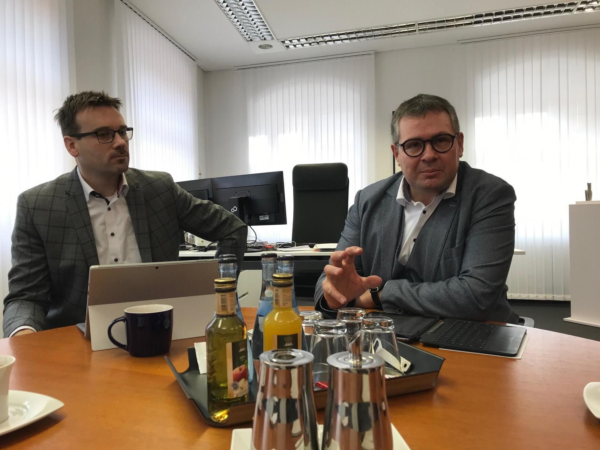 OB Michael Dambacher stellt das Gesicht der Ellwanger Landesgartenschau vor