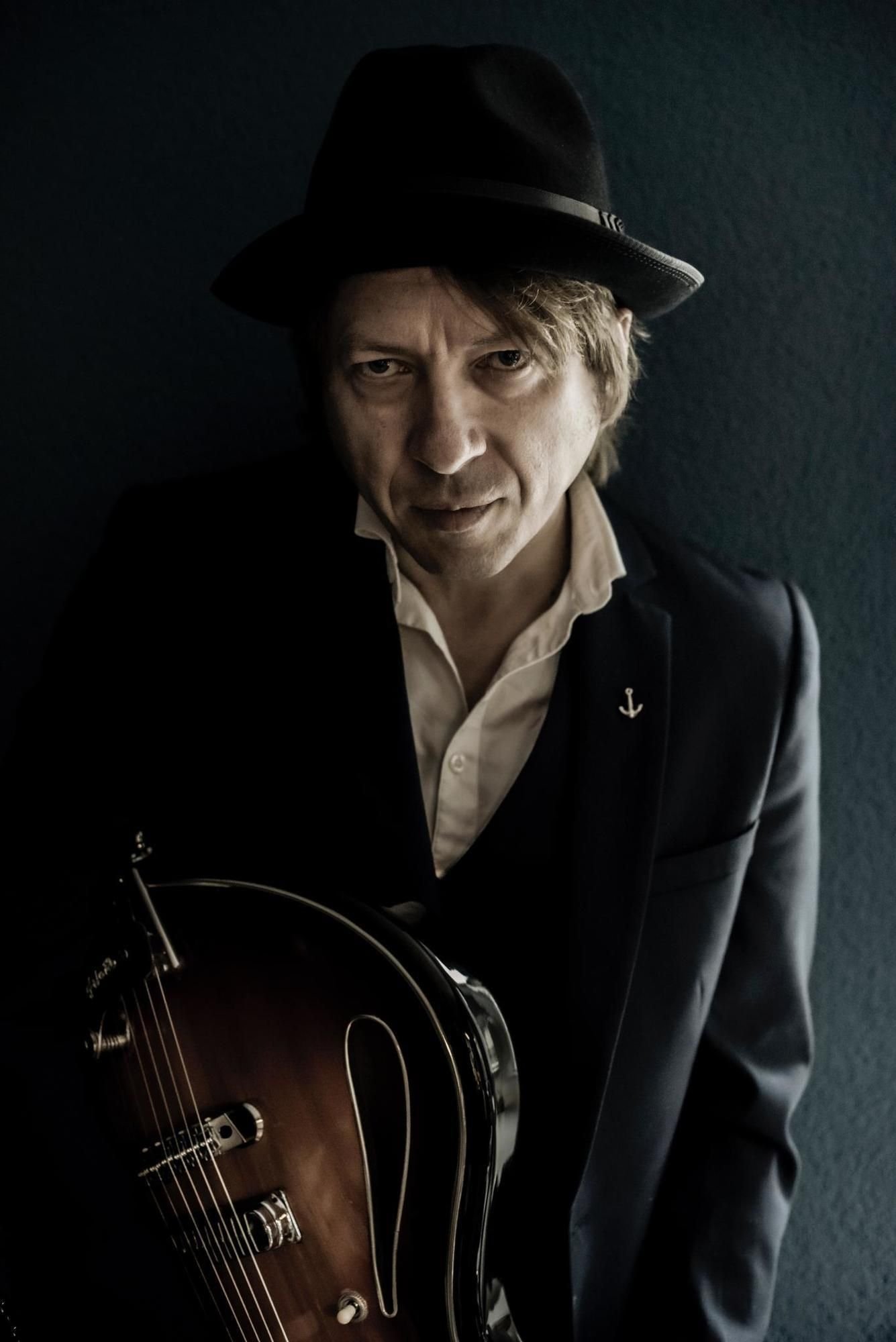 „November“: Michael Moravek stellt neues Album vor