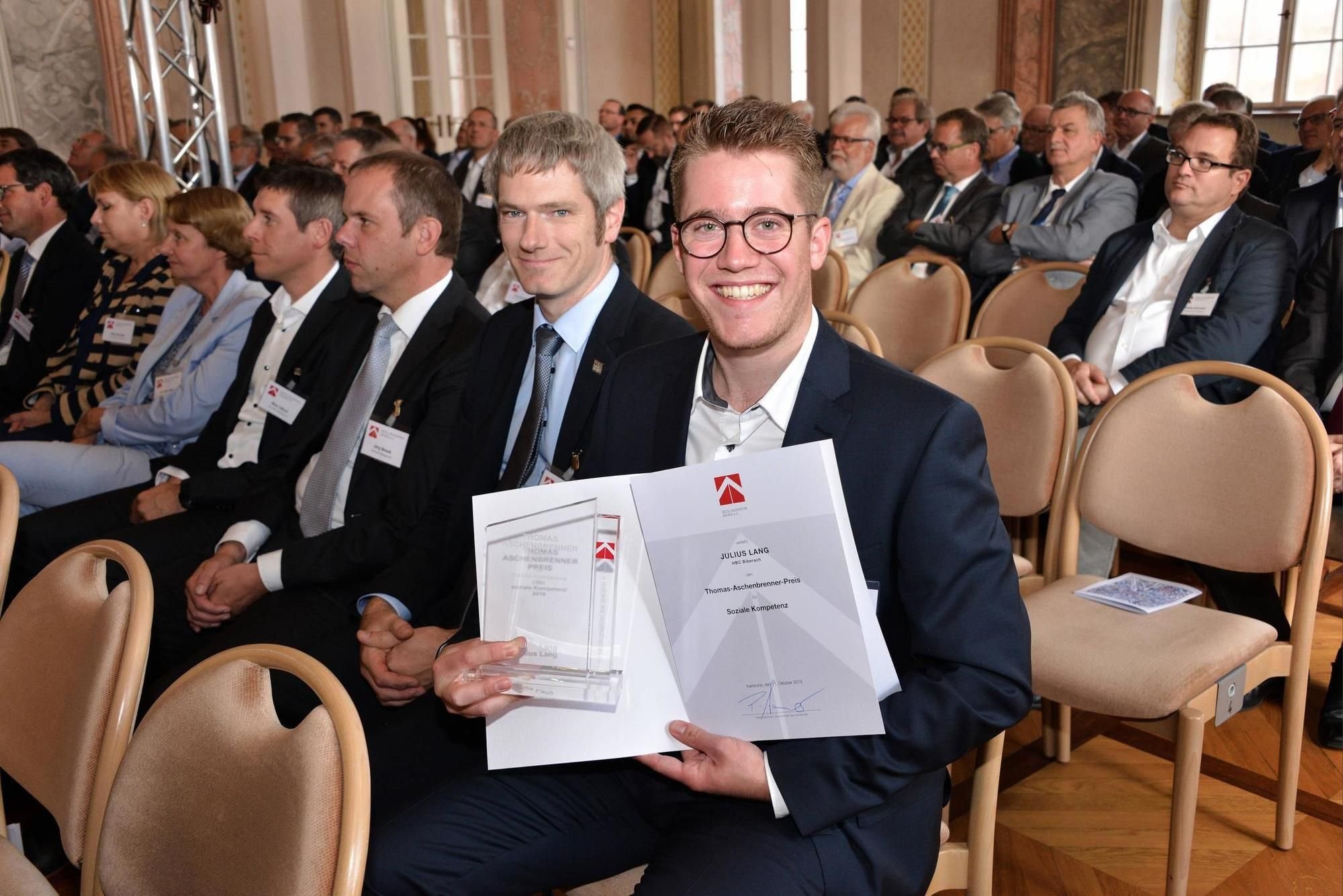 Julius Lang erhält Preis fürstudentisches Engagement