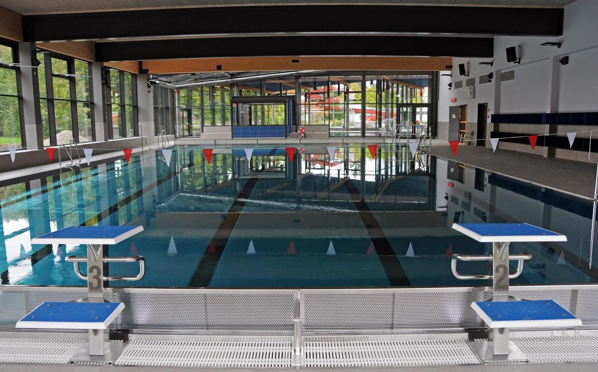 Weil das Geld fehlt: Vereine starten sportliche Spendenaktion im Hallenbad