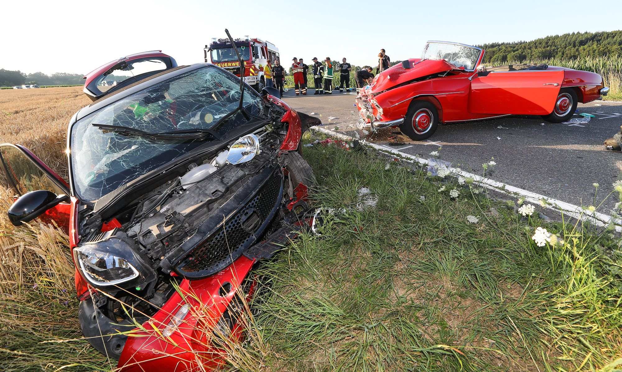 Ein Toter und mehrere Verletzte nach Frontalcrash