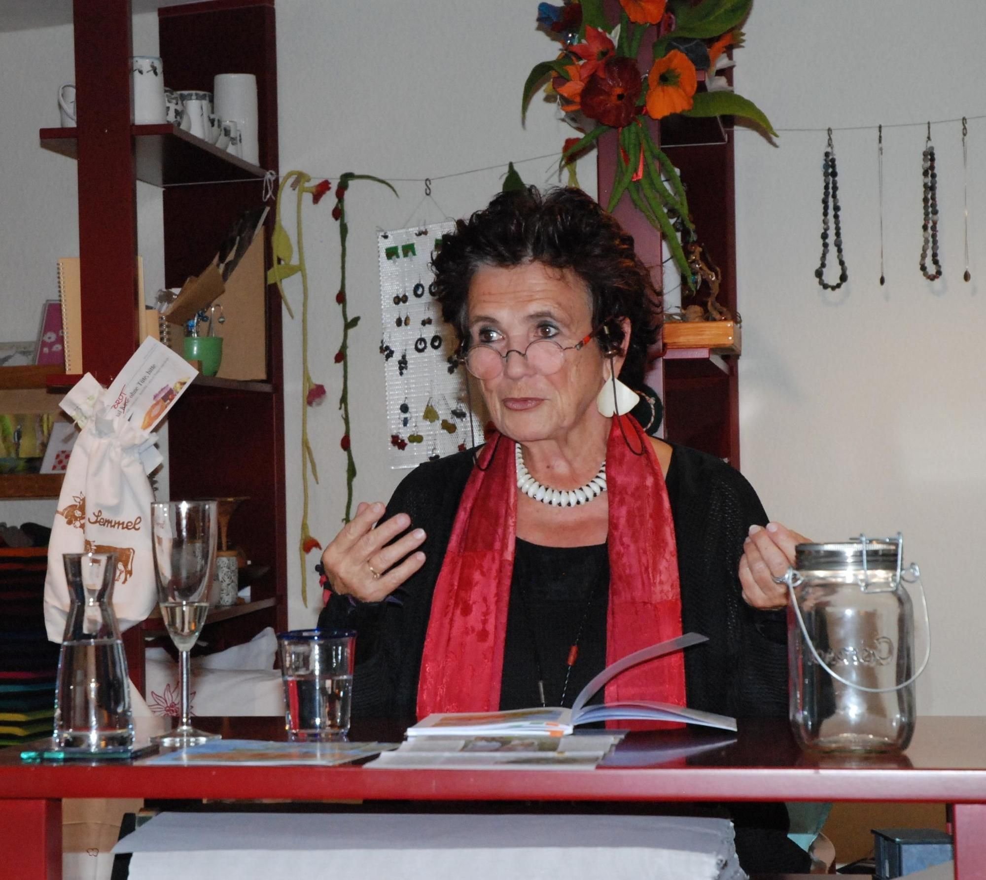 Angela Reuß stellt ungewöhnliches Flüchtlingsschicksal vor