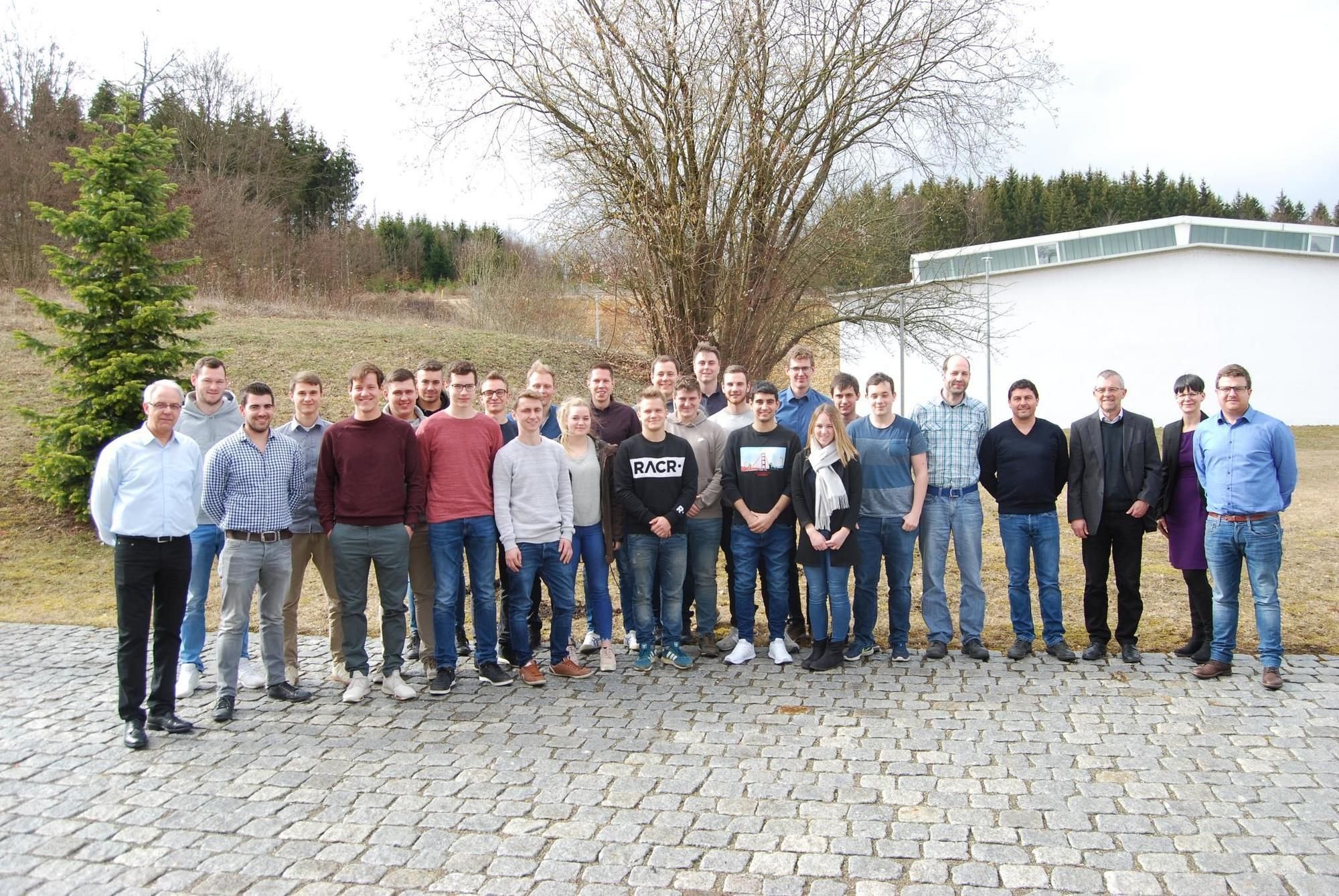 Zollern übernimmt 22 Nachwuchskräfte