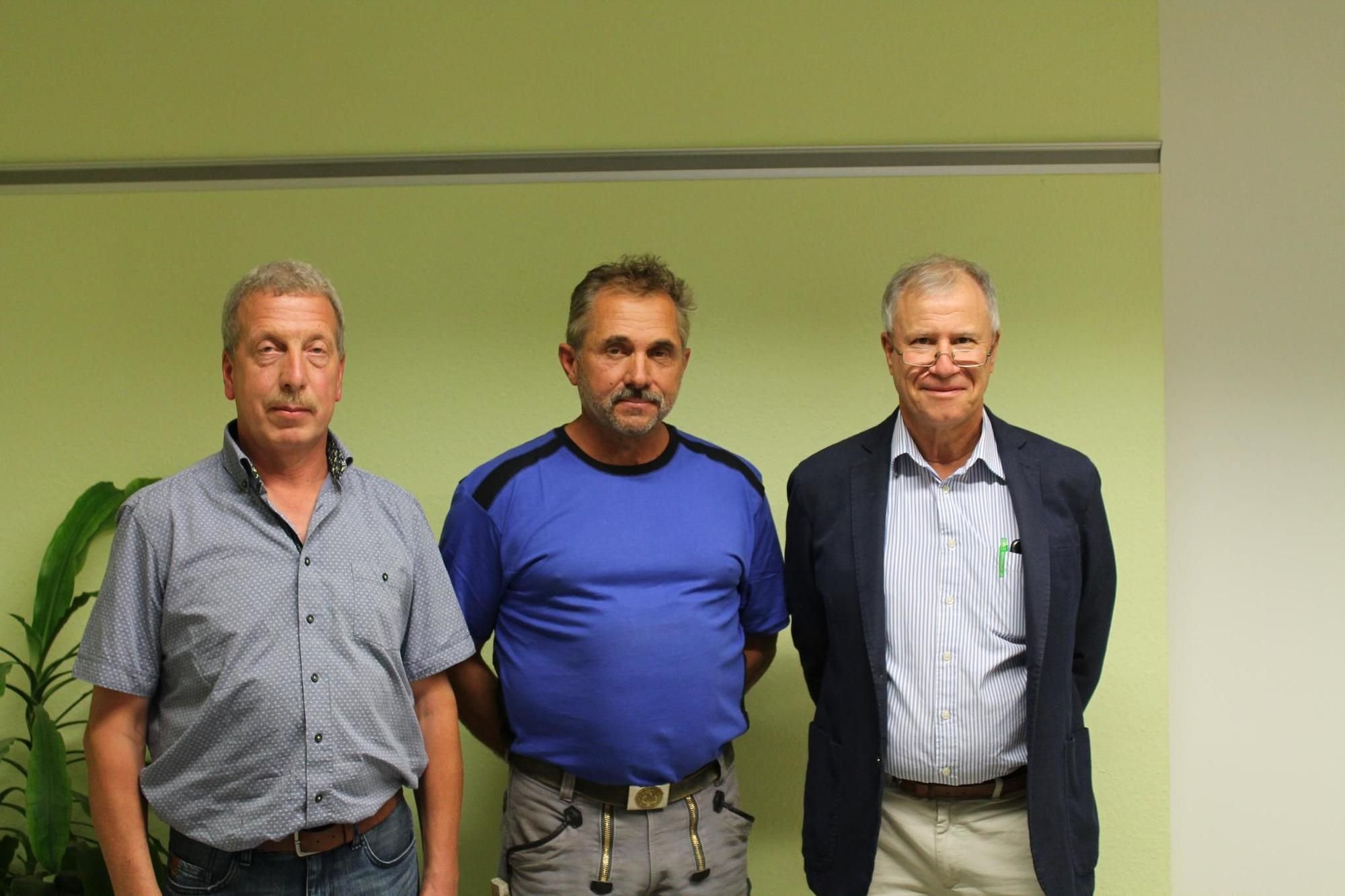 Steidle ehrt Mitarbeiter für 40 Jahre Betriebszugehörigkeit