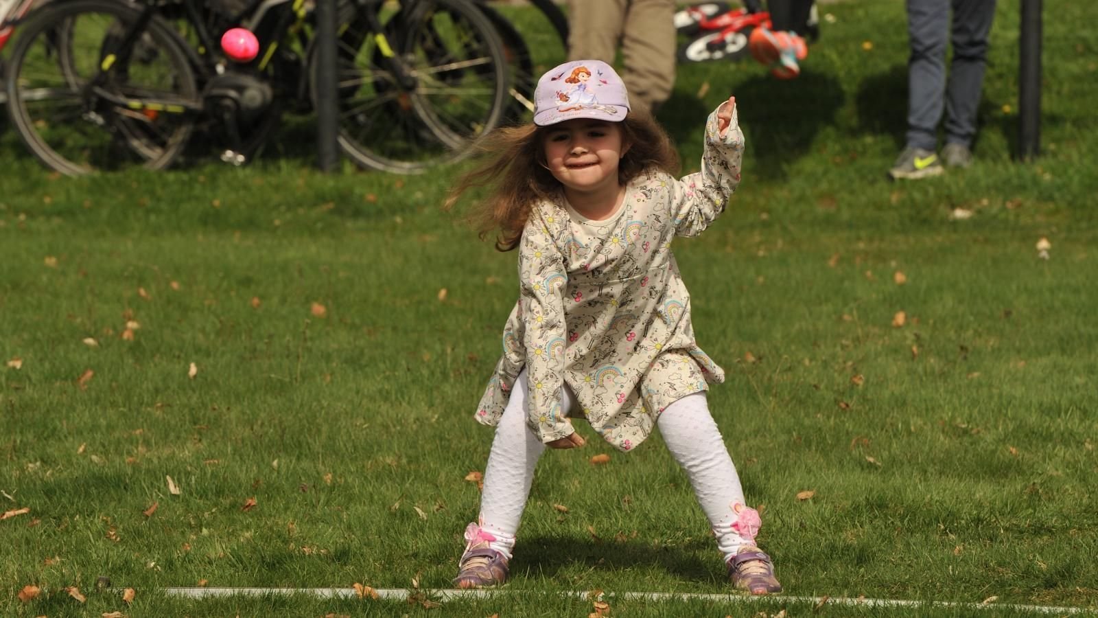 Teilnehmerrekord beim Eierwerfen