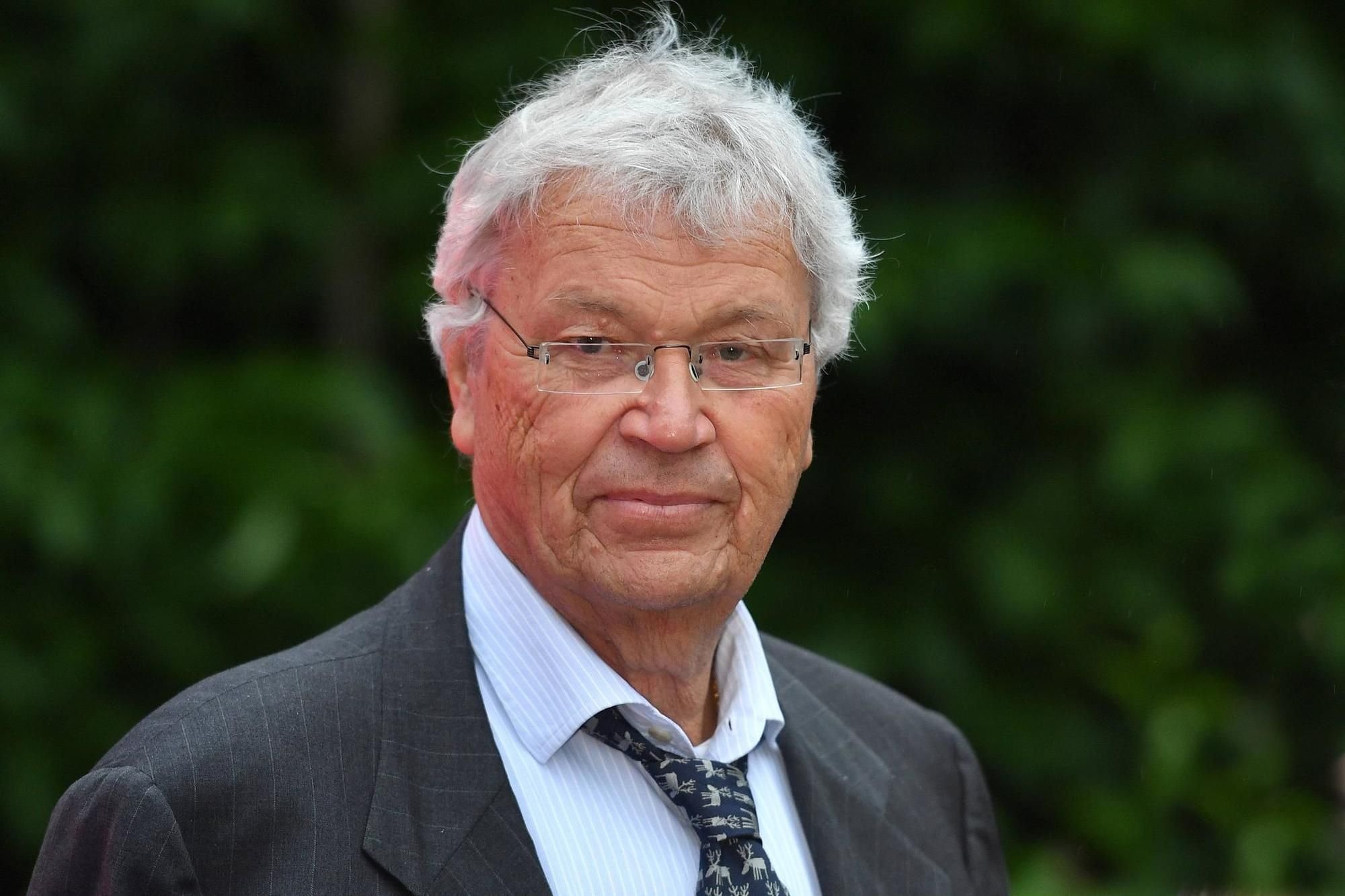 Gerhard Polt Nikolausi-Osterhasi – AZWQ