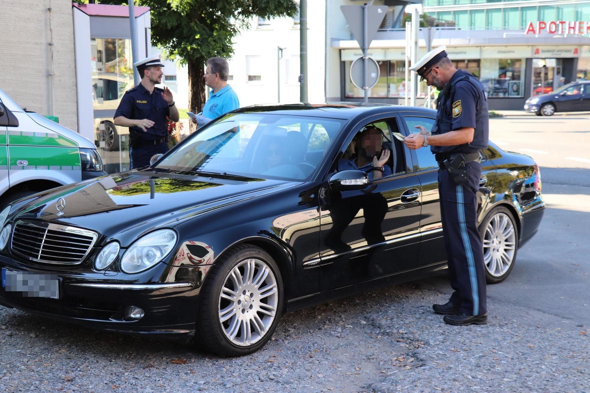 Lindauer Polizei kämpft gegen das Handy am Steuer