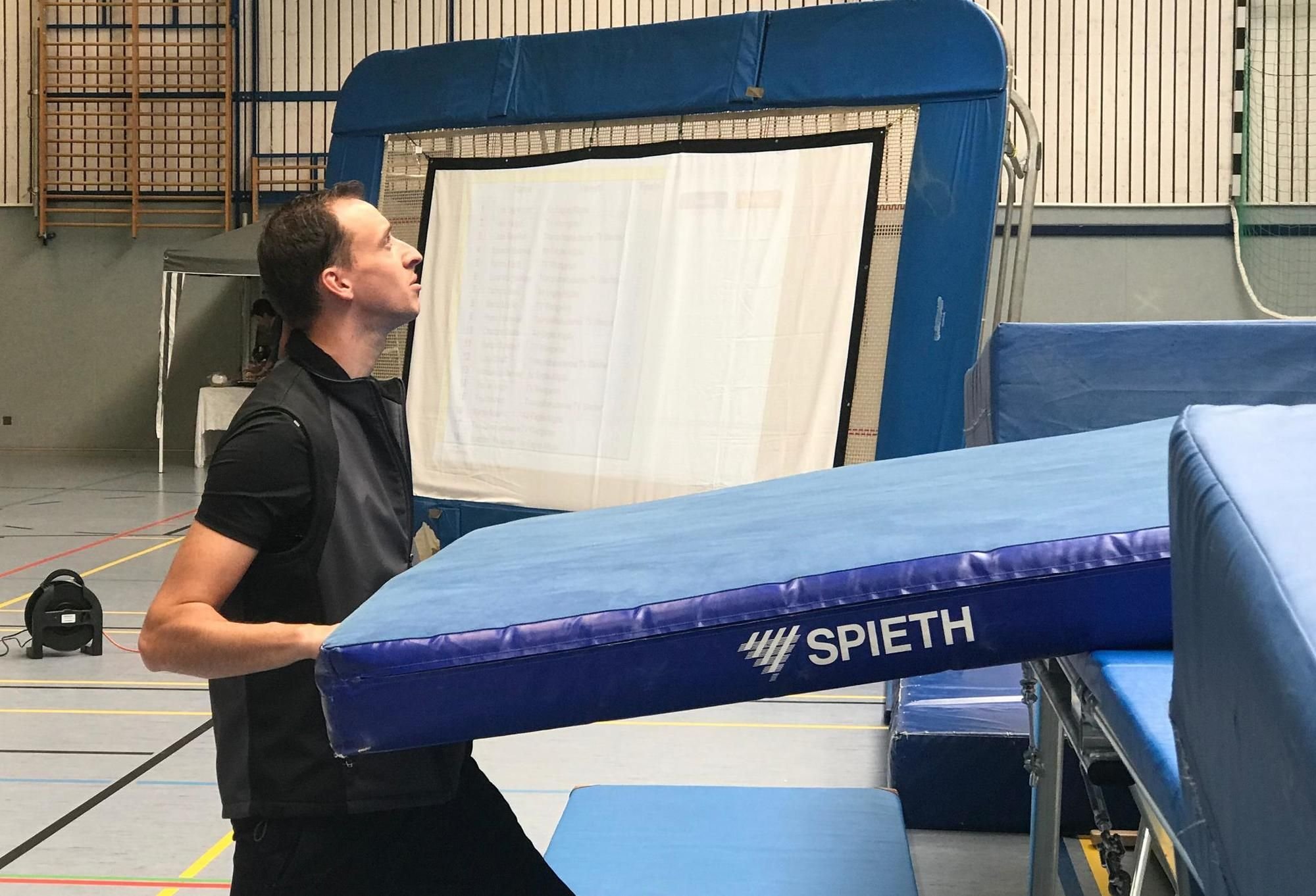 Alexander Strobel vom Trampolin auf den Trainerstuhl