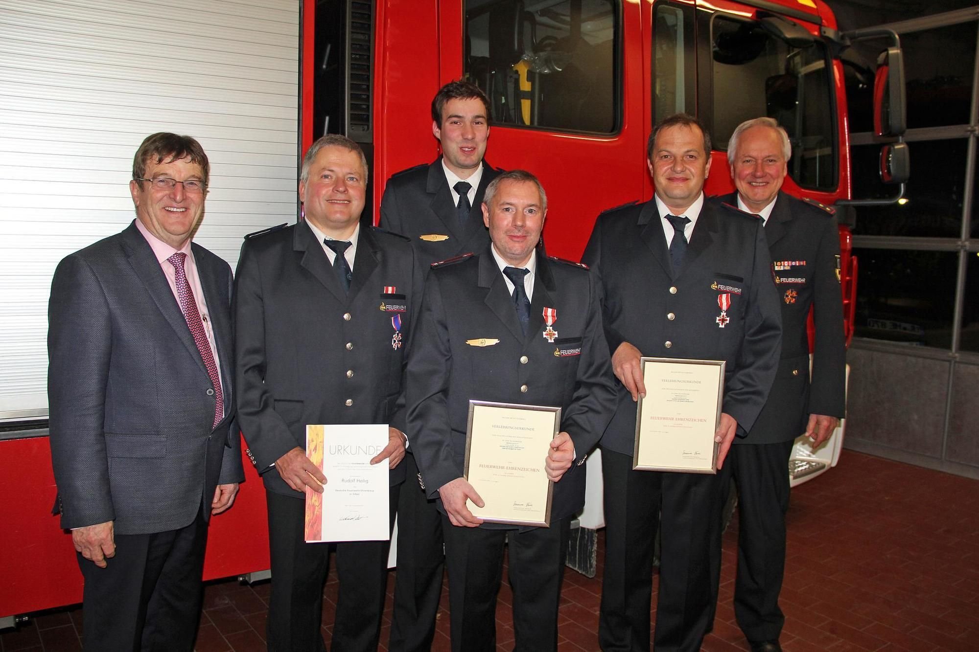 Michael Lamparter und Manfred Erb seit 25 Jahren in der Wehr