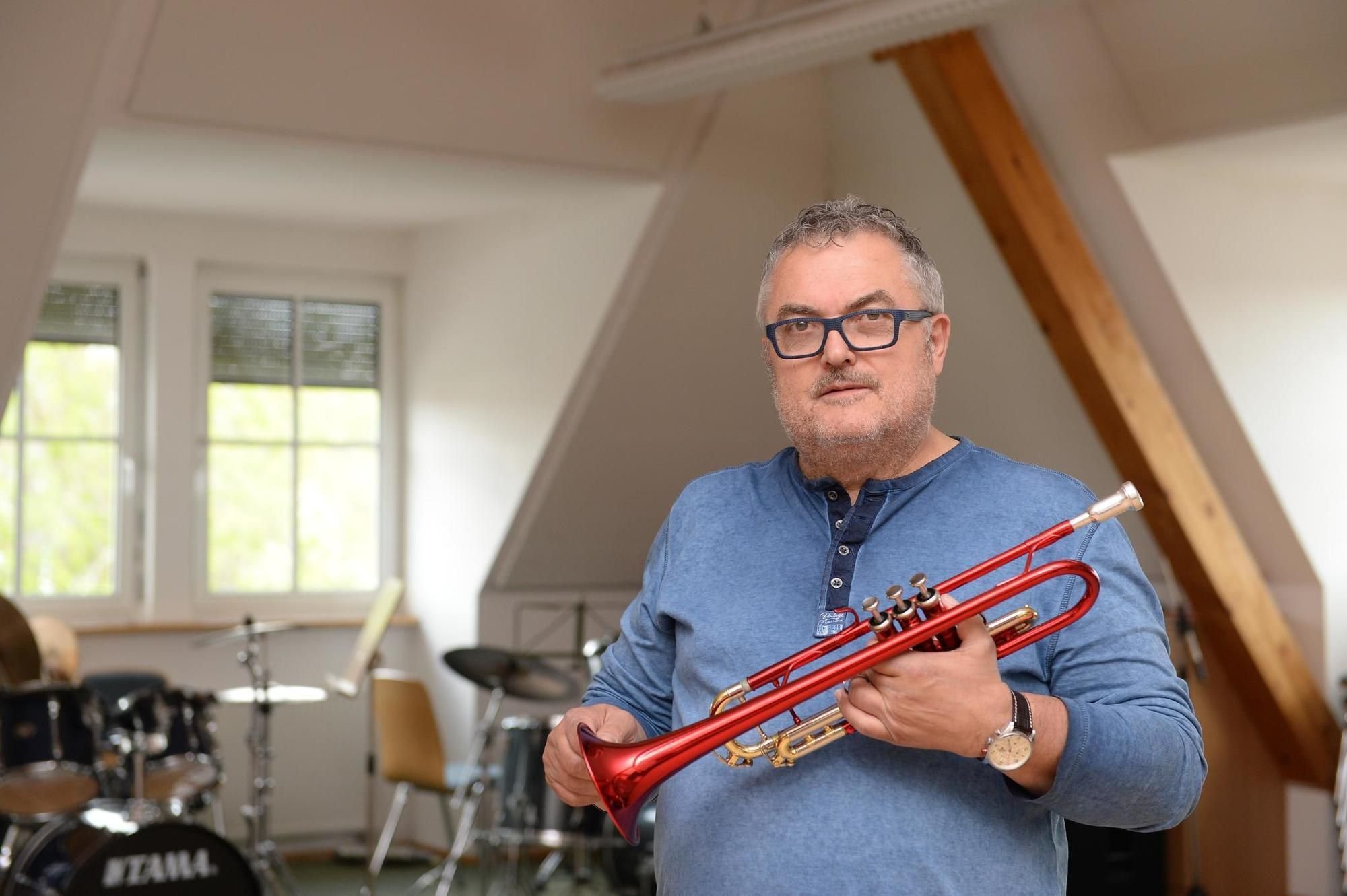 Karl Hanspeter präsentiert sein erstes Soloalbum