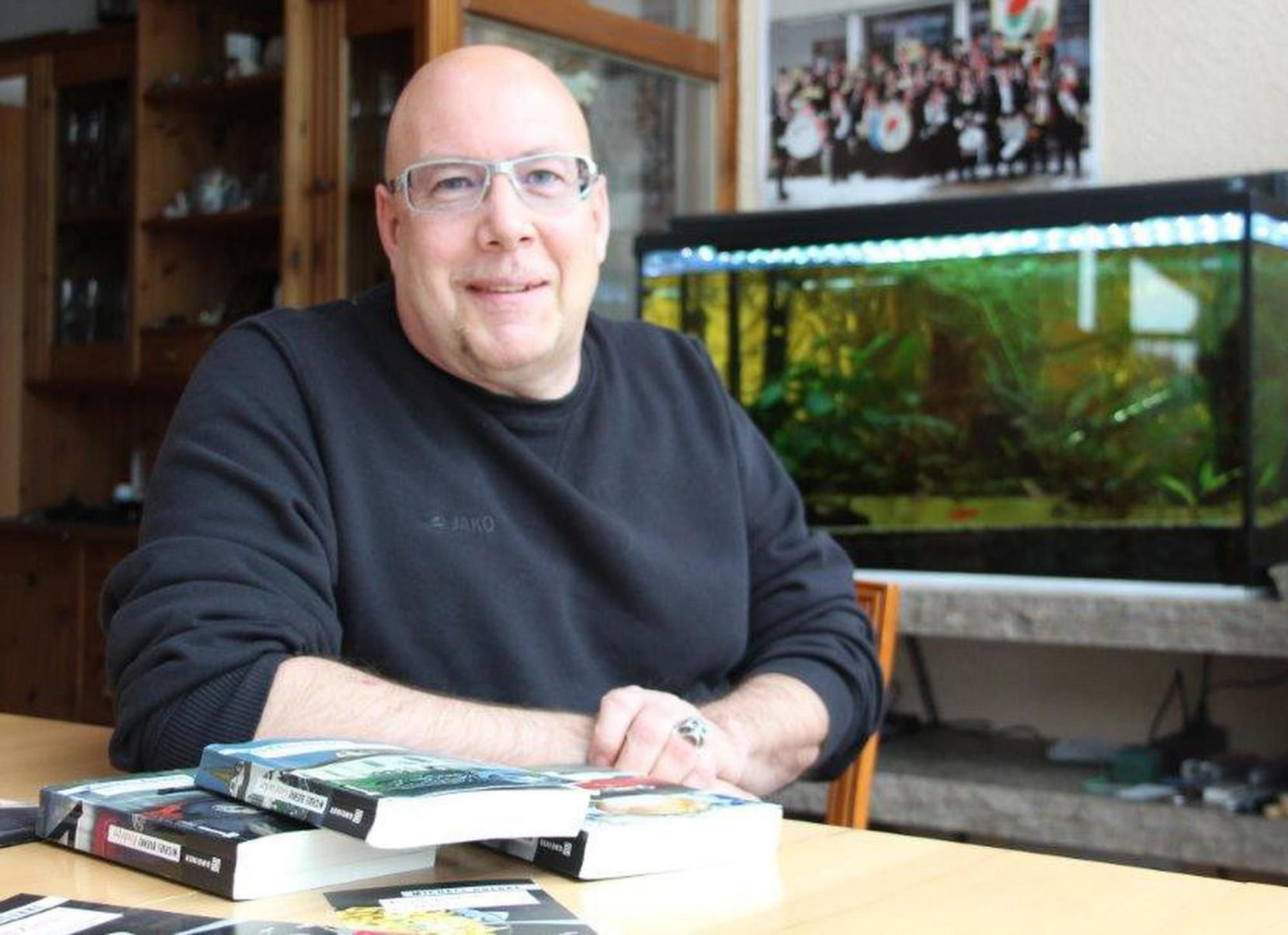 Michael Boenke liest im schwarzen Adler