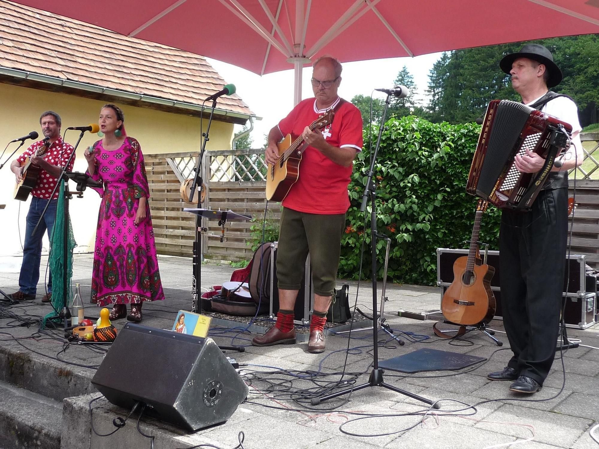 Papirossi erzählen in Noten gesetzte Geschichten