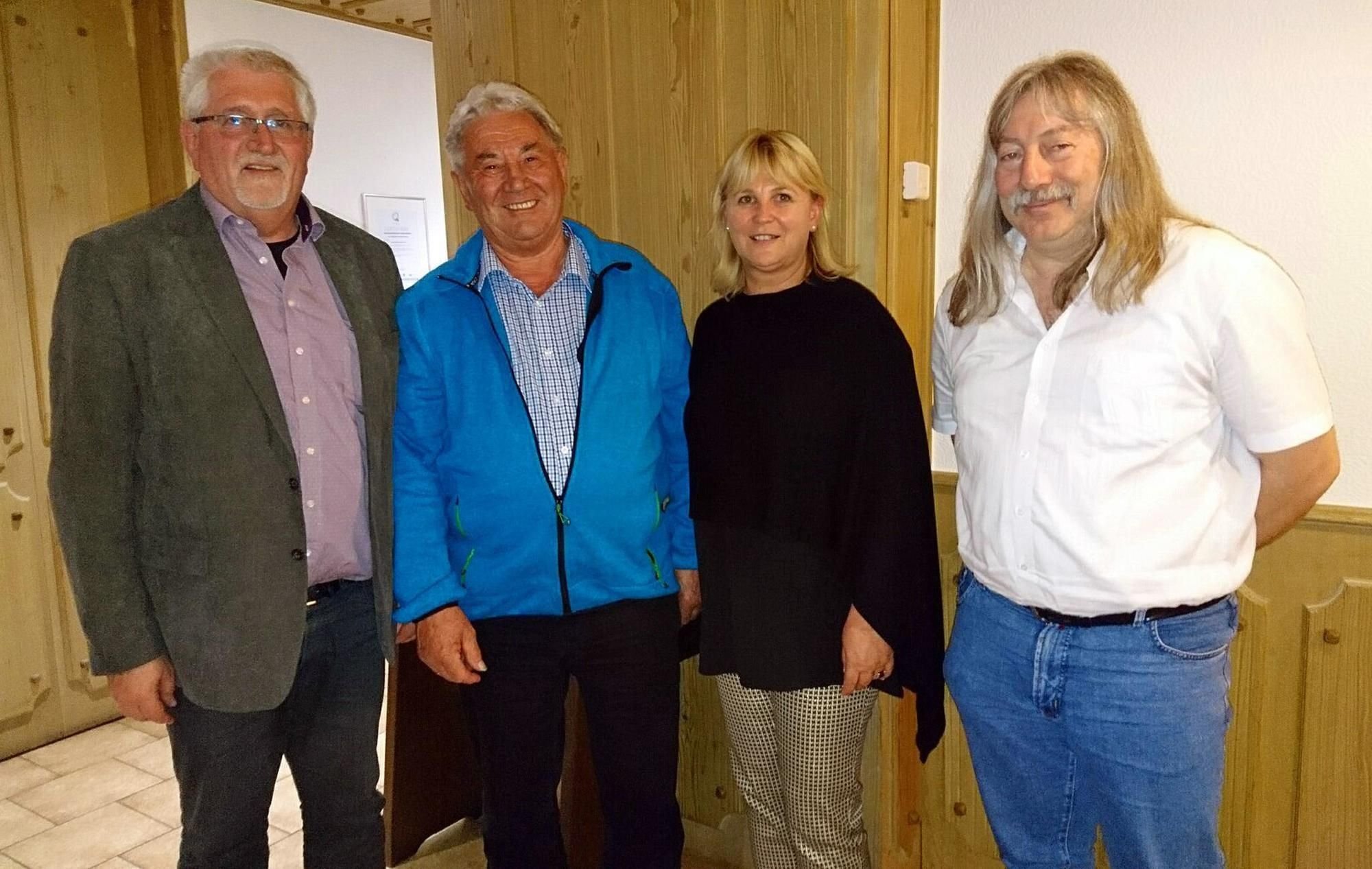 Bernhard Schweizer bleibt Vorsitzender im 27. Jahr