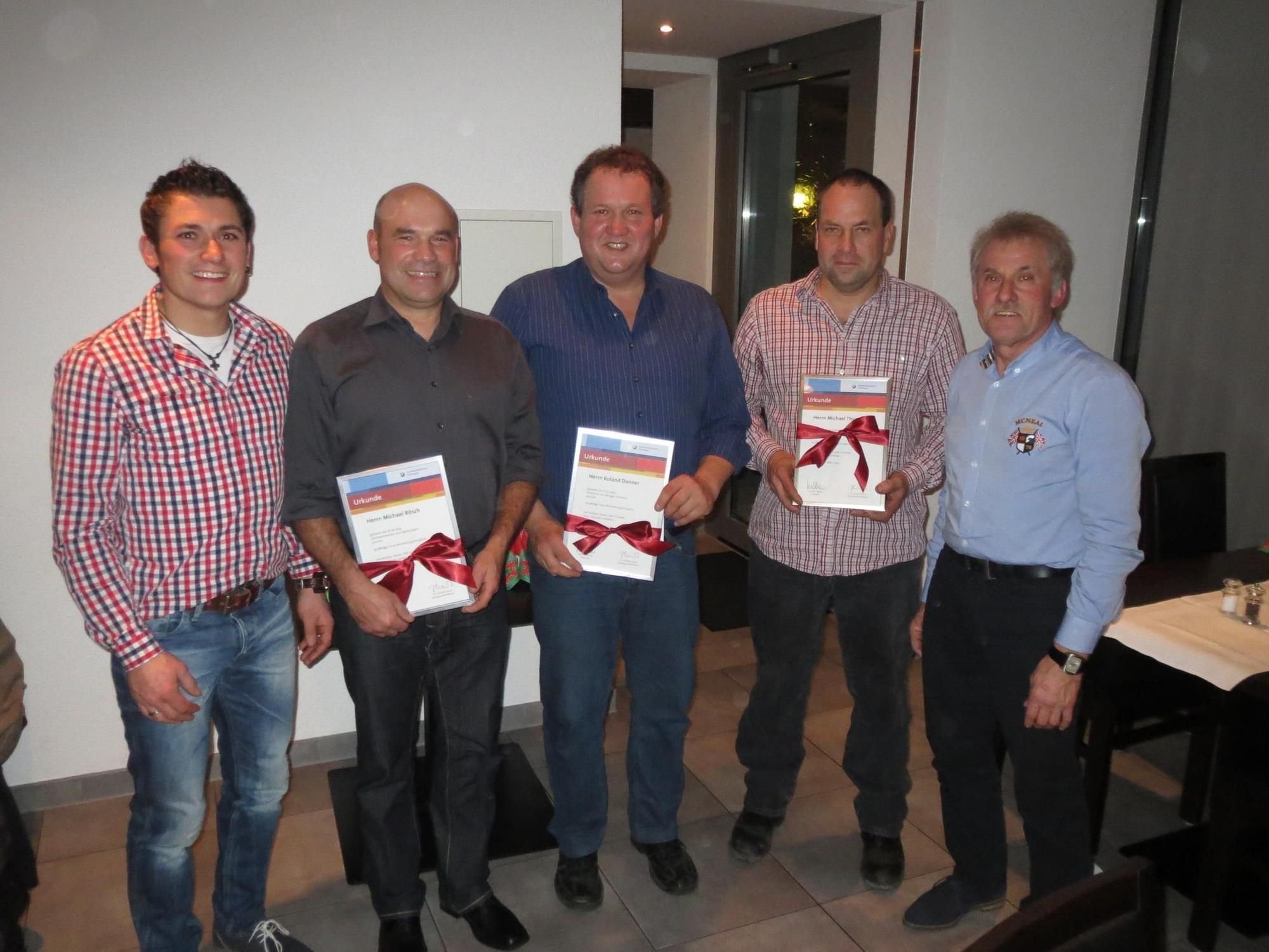 Holzbau Stauss ehrt langjährige Mitarbeiter