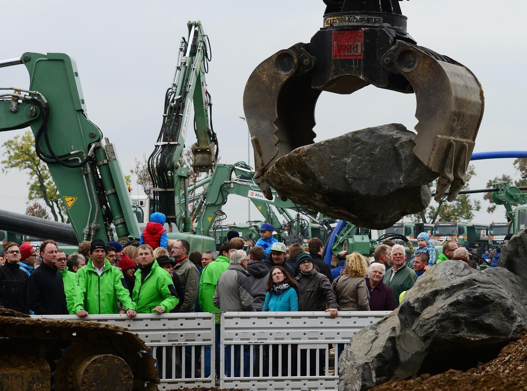 Max Wild feiert runden Geburtstag mit 7000 Besuchern