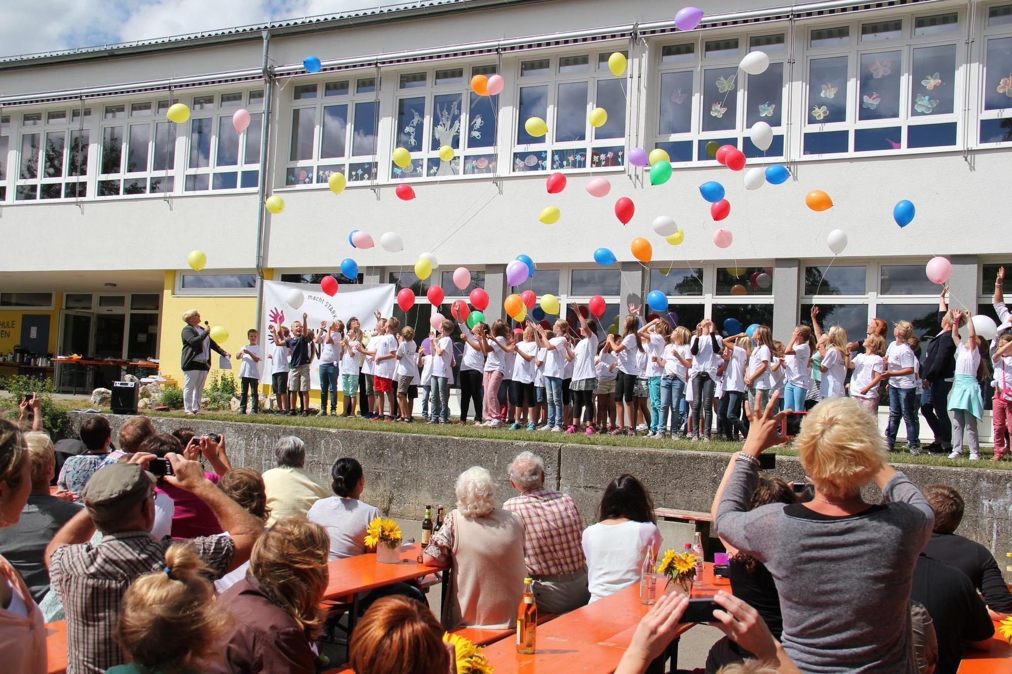 Grundschule Ringingen feiert mit neuem Logo