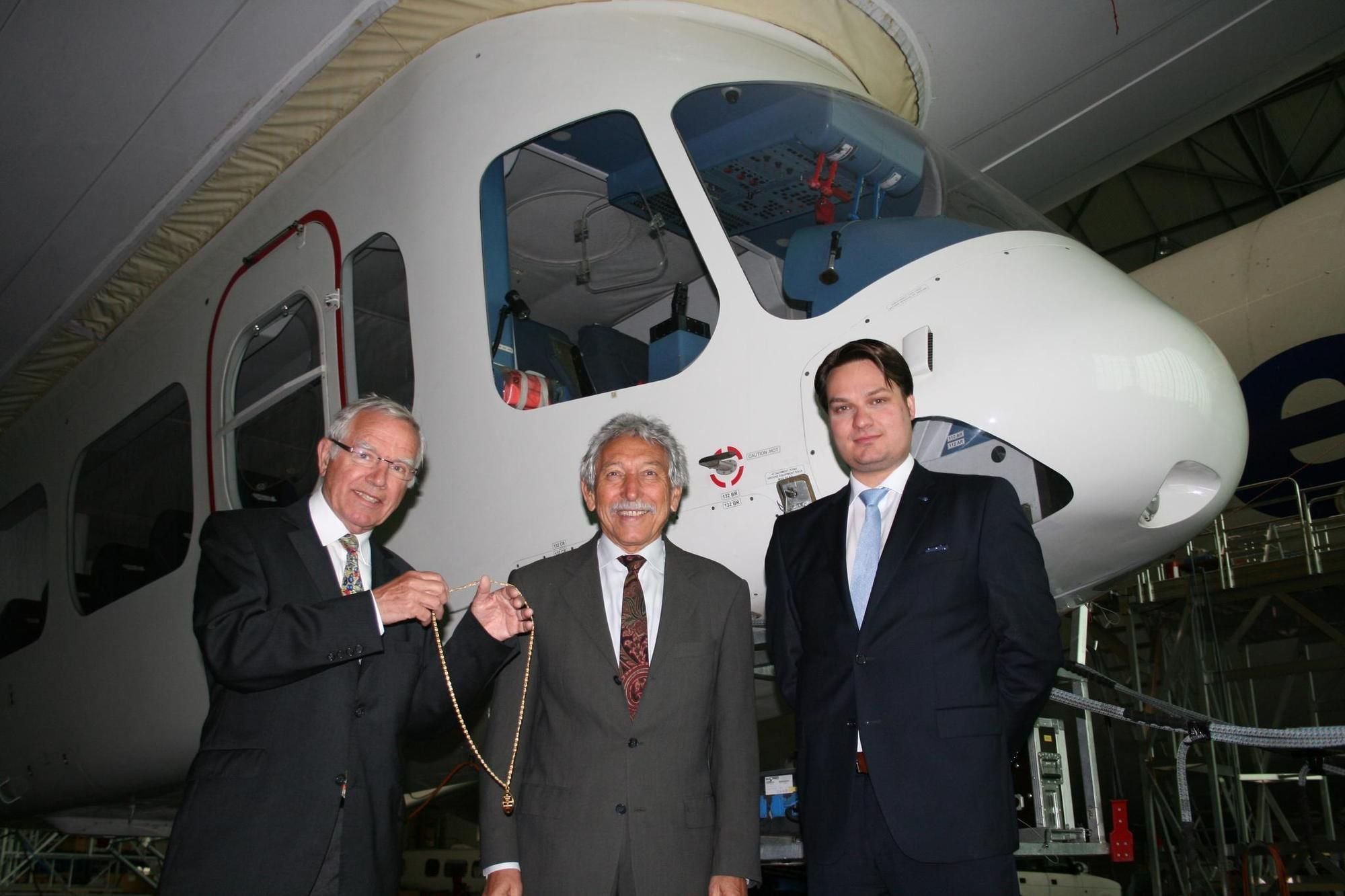 Bernd Sträter erhält Otto-Lilienthal-Medaille