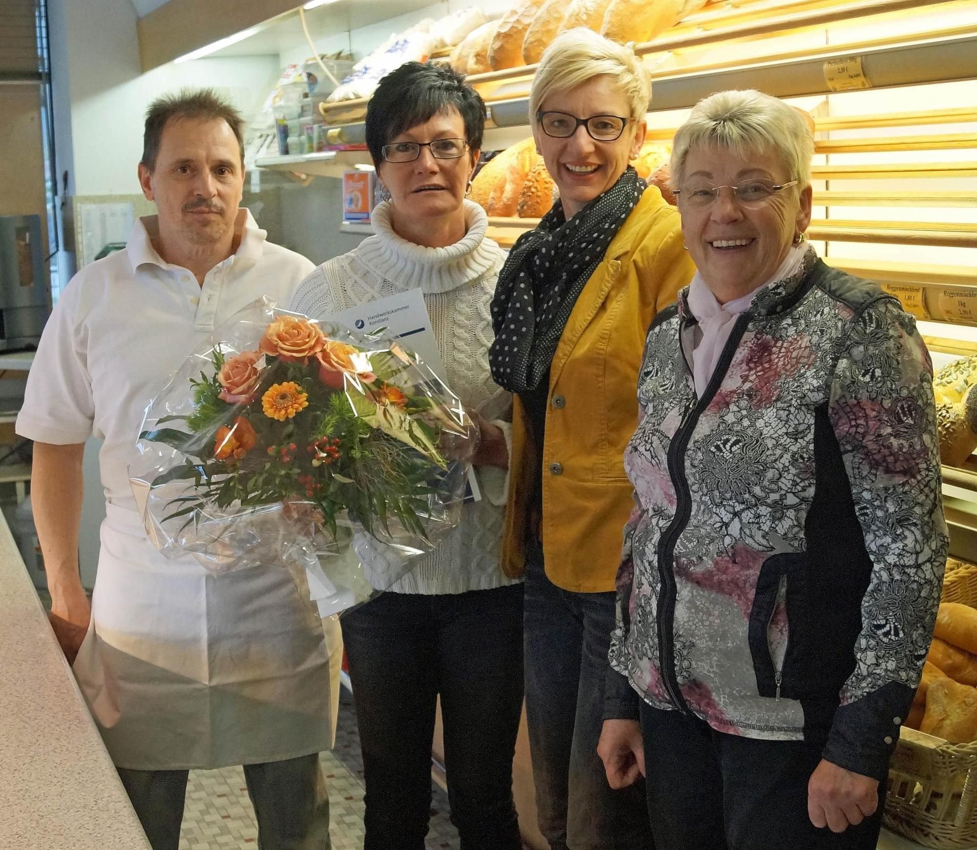 Brigitte Schröder feiert Betriebsjubiläum