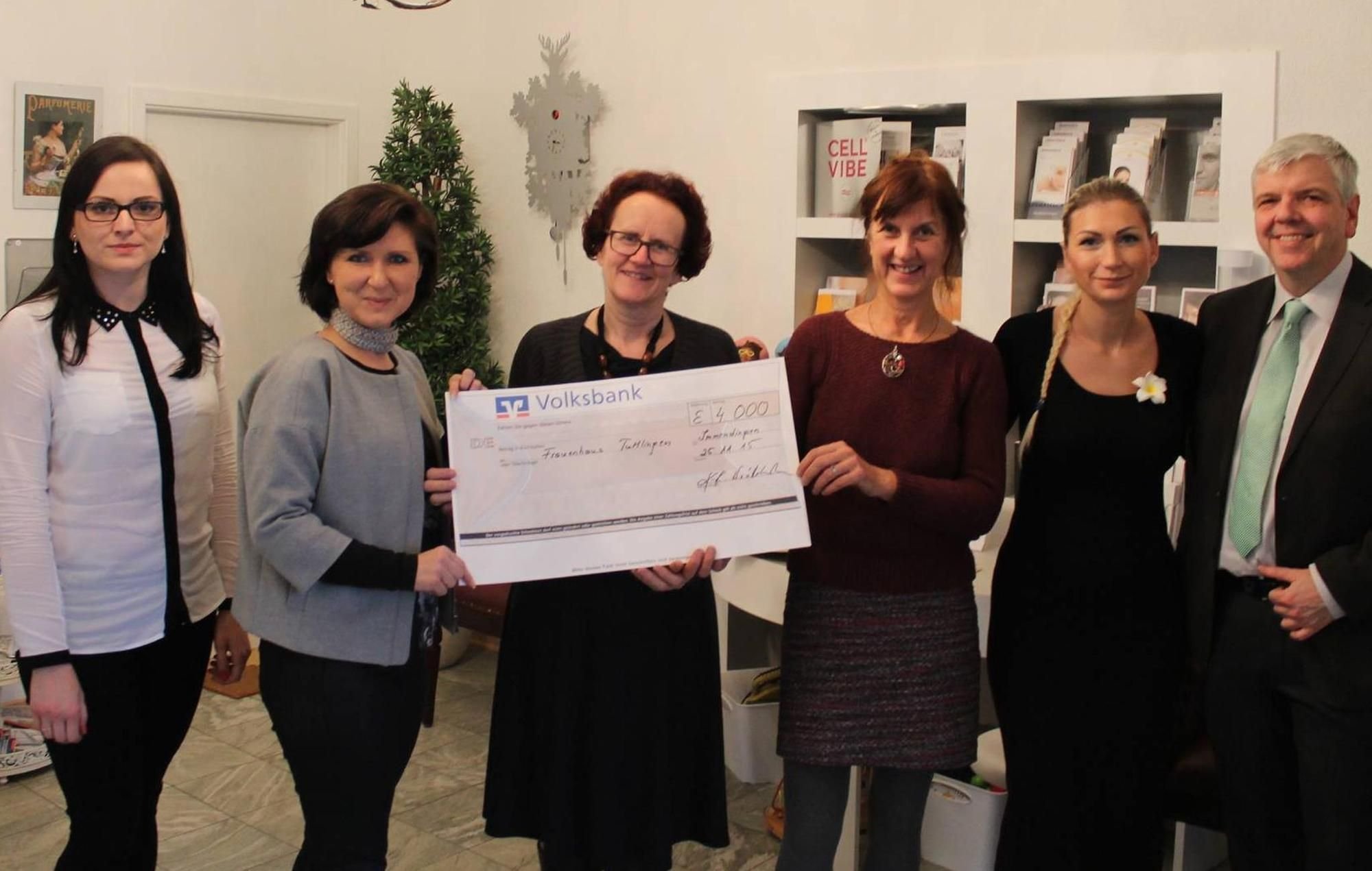 Immendinger spenden 4000 Euro fürs Frauenhaus