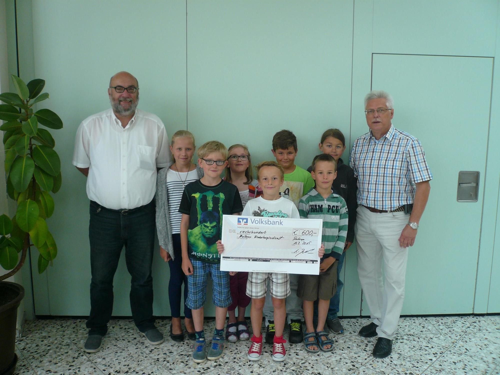 Grundschule Schechingen spendet an Hospizdienst