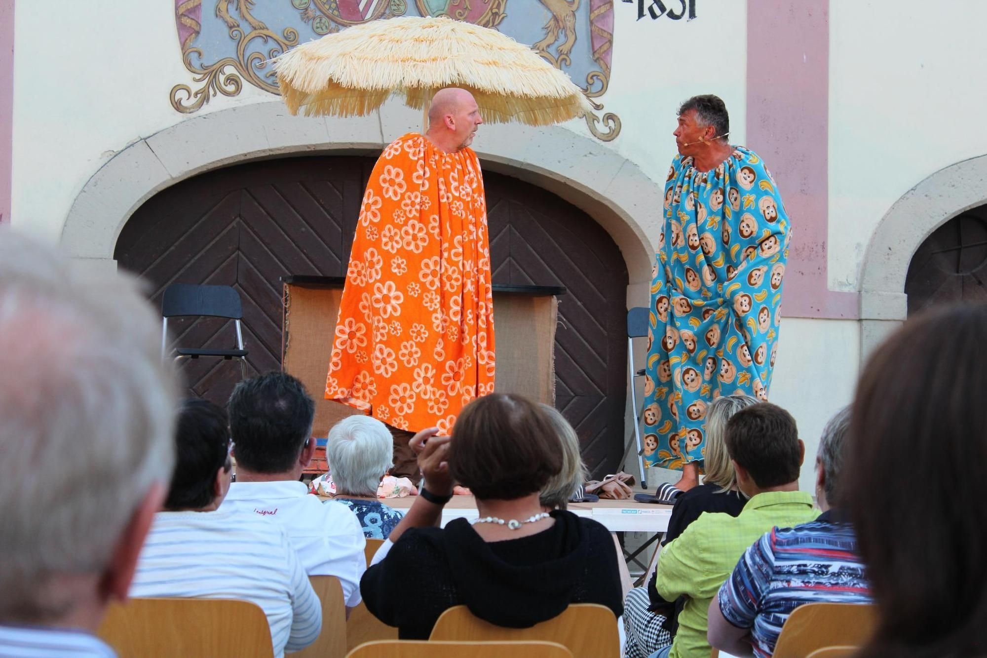 Pfefferle und sein Ernst im Kanzleihof