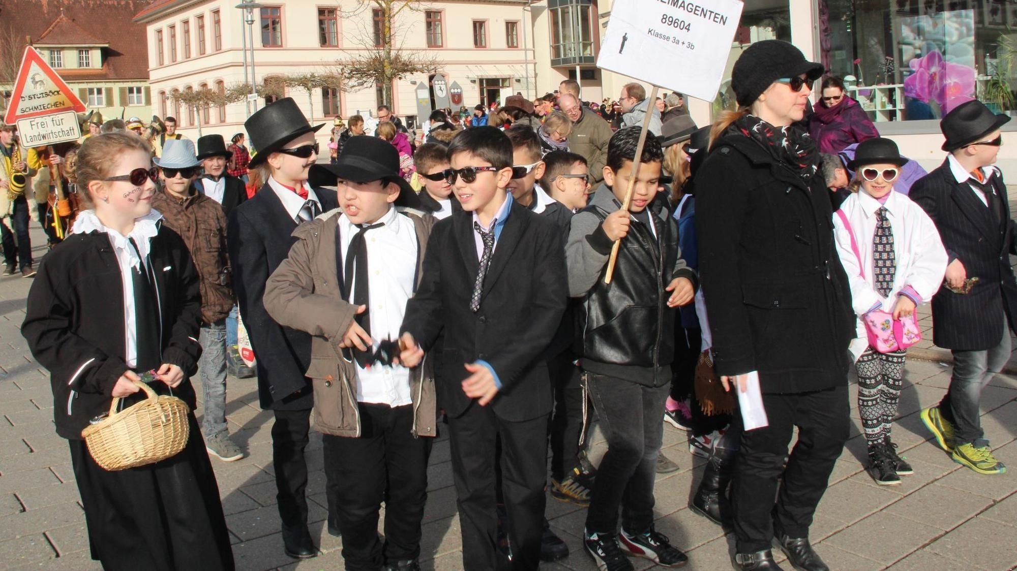 Zigeuner treiben es bunt in Allmendingen