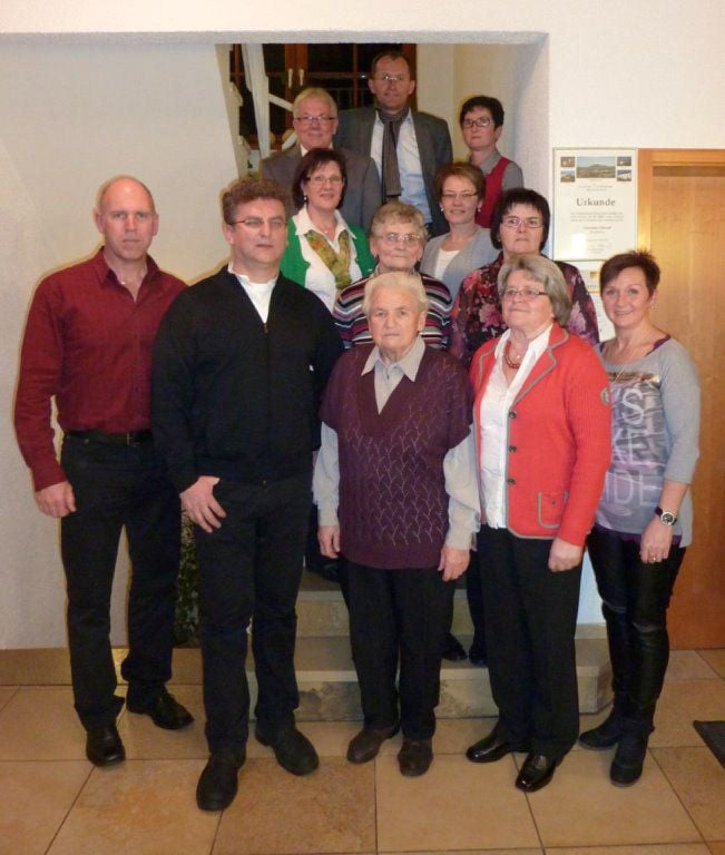 Chor Cantemus ehrt verdiente Mitglieder