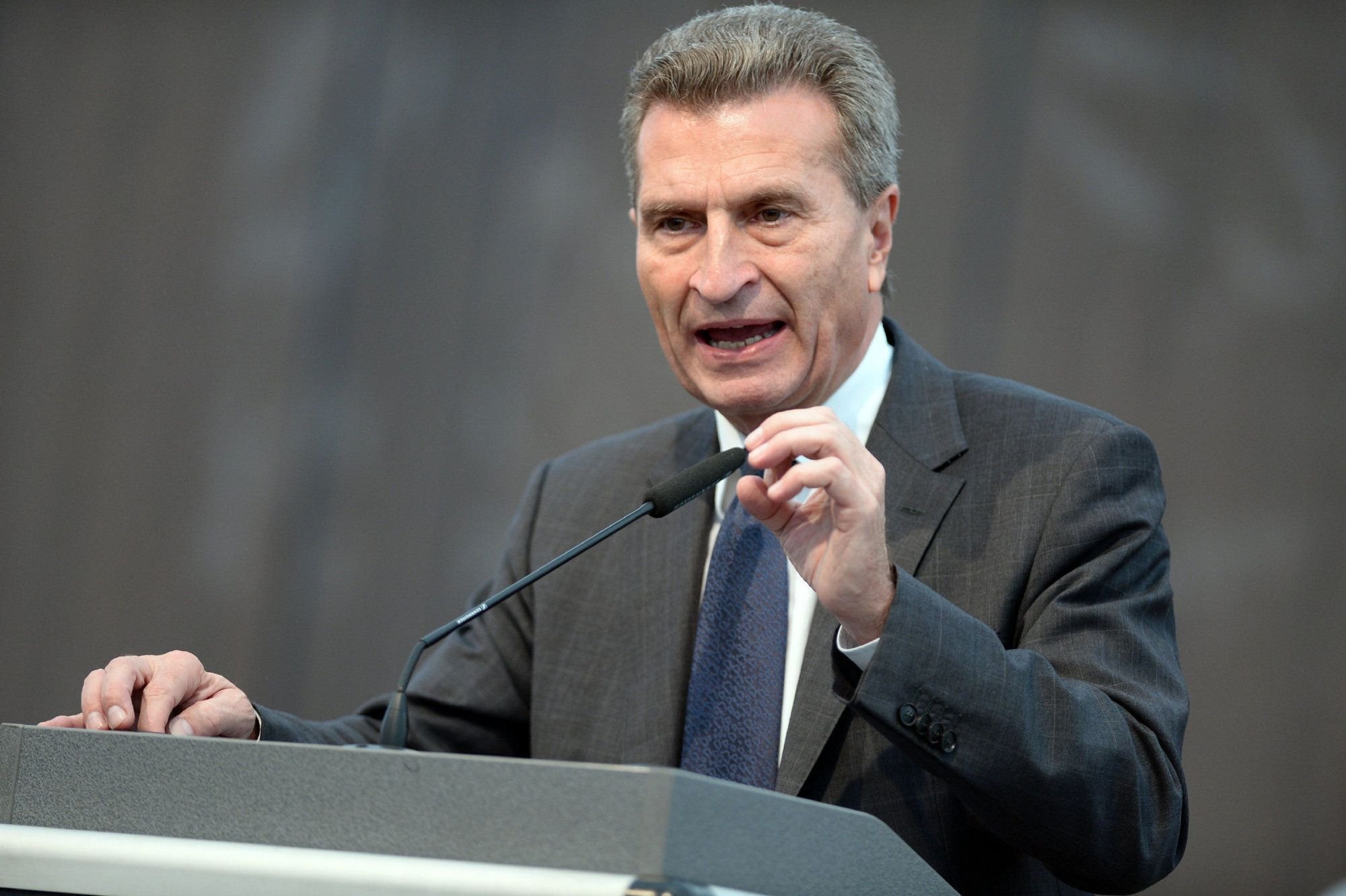 Oettinger: „Basis unseres Erfolgs ist in Gefahr“