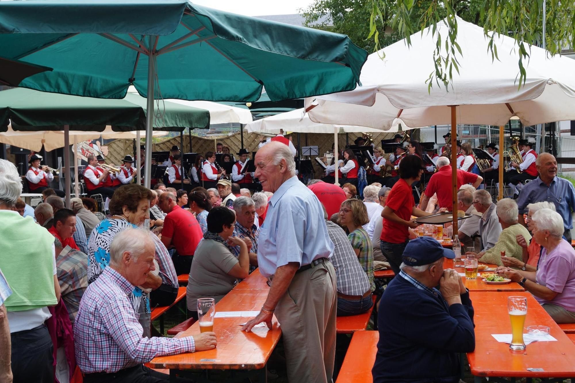 Der Musikverein Roggenbeuren feiert Sommerfest