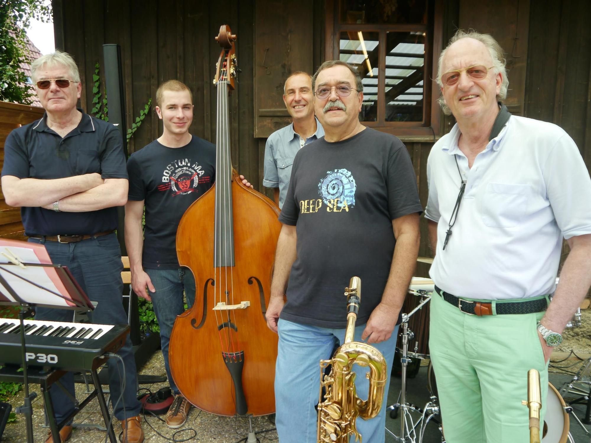 Das Gerhard Wenzel Trio swingt mit Gästen im Grünen