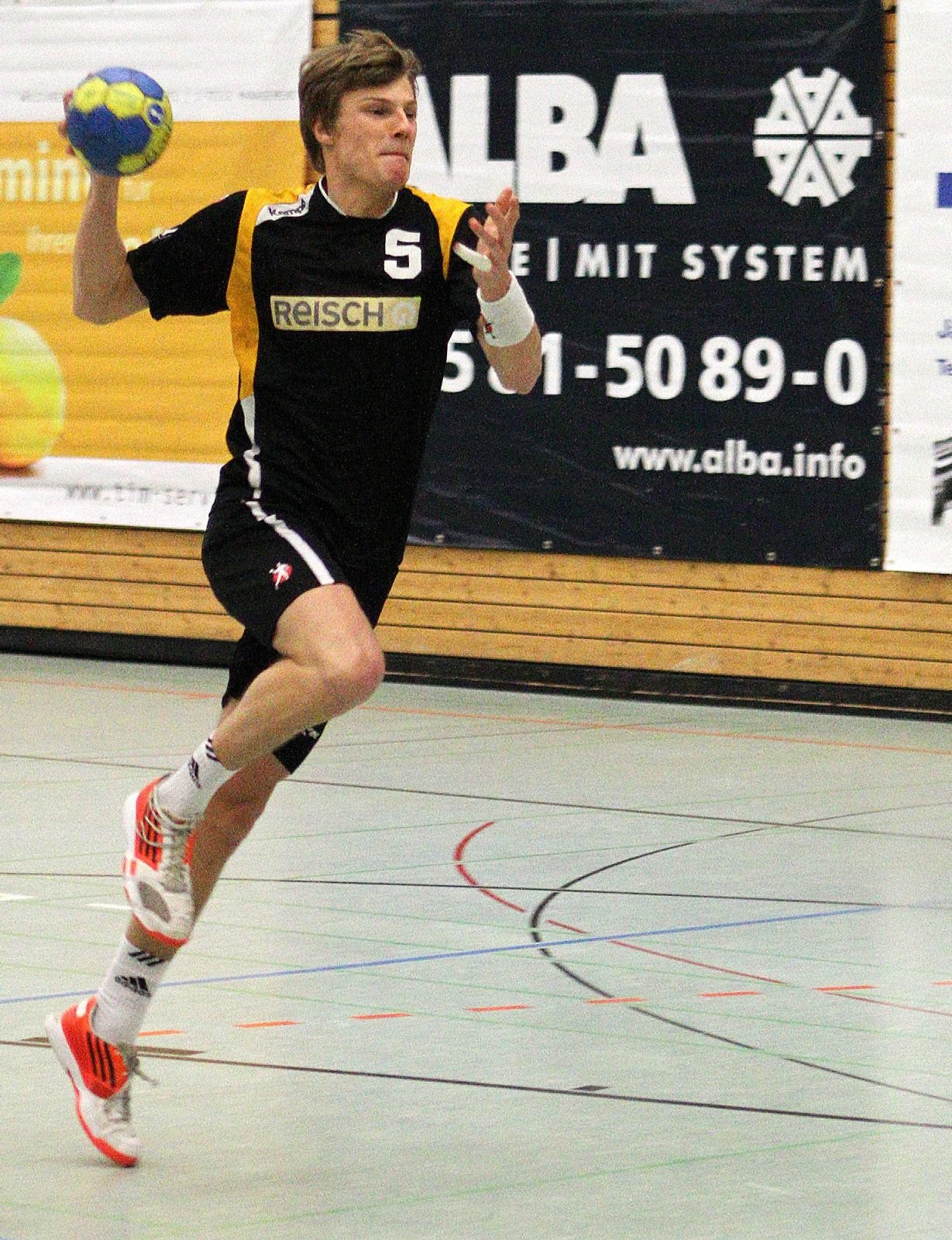 Amann baut auf Baumgart/Reck