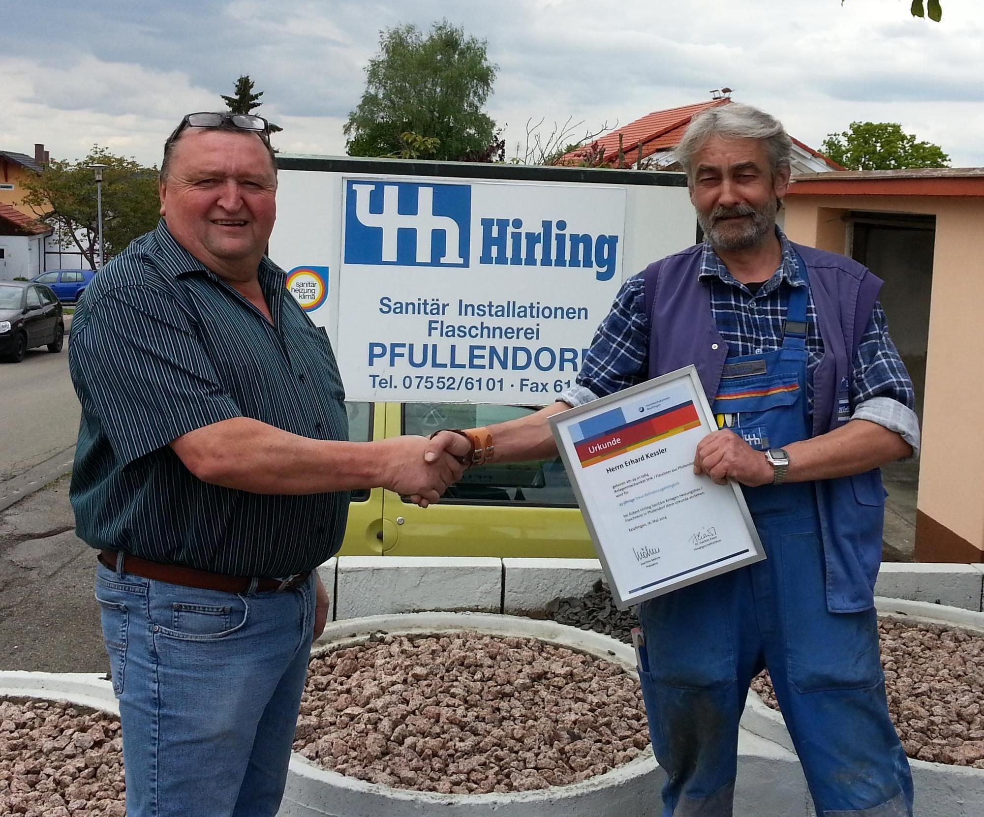 Hirling ehrt Mitarbeiter