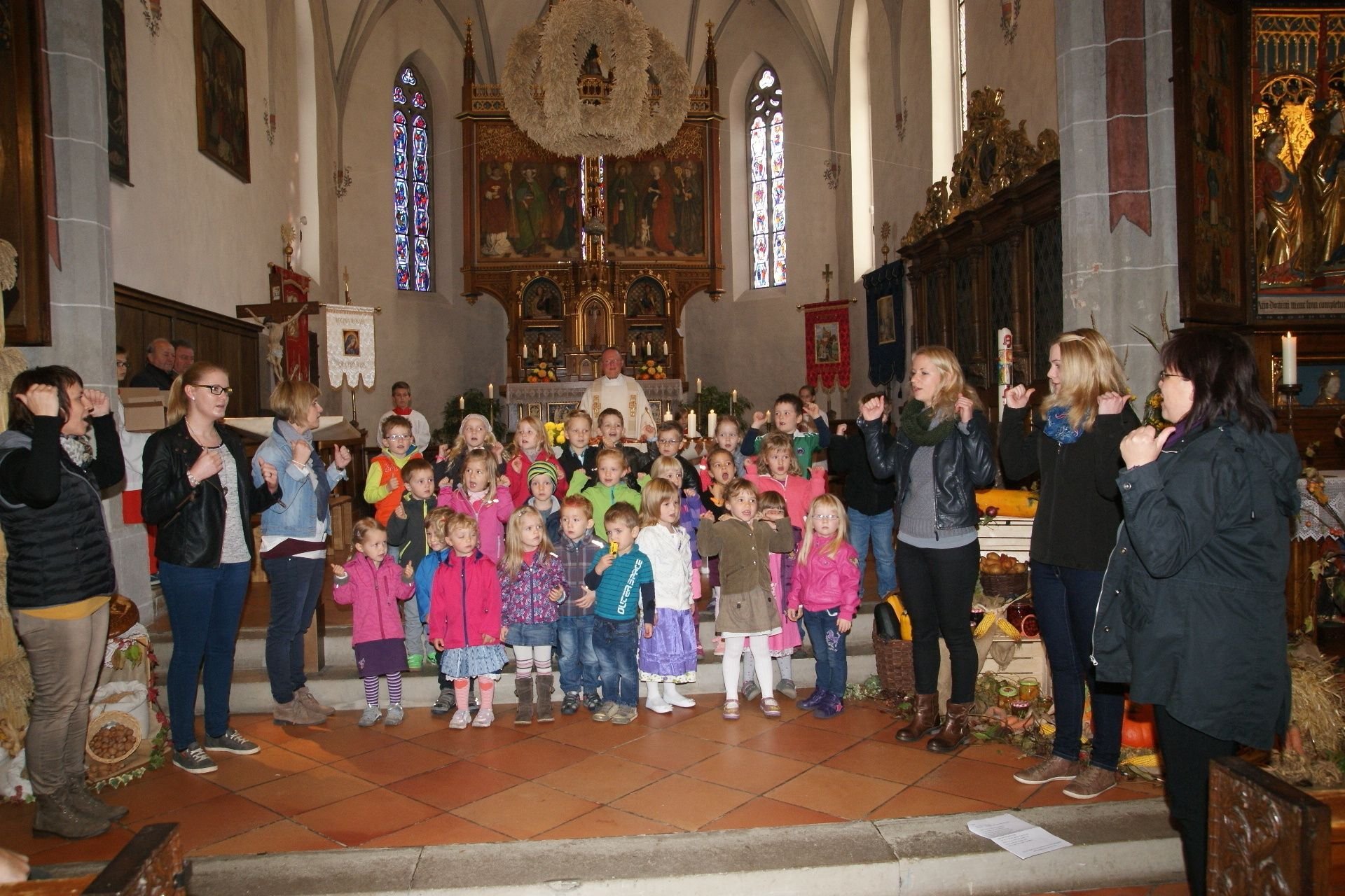 Kindergarten St. Josef feiert 80 Jahre mit fröhlichem Gottesdienst