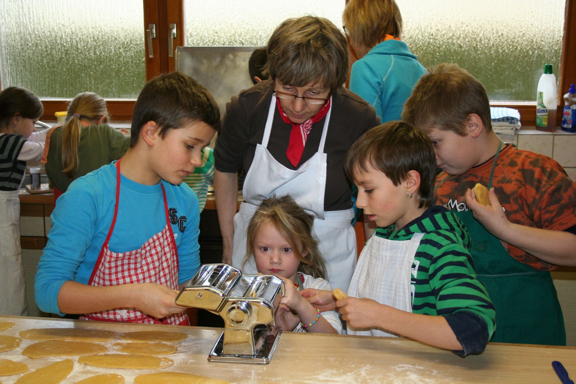 Grundschüler kochen Drei-Gänge-Menü