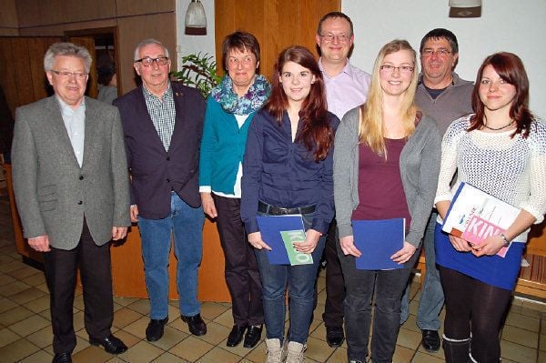 Schwimmer leisten mehr als 700 Stunden Arbeit
