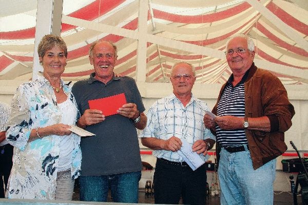 Die 104-Jährige Anne Boos ist die Älteste beim Bächtlefest ...