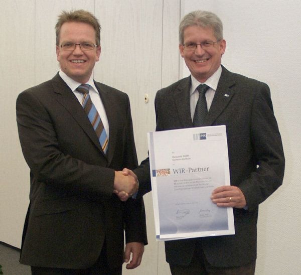 WIR-Urkunde zeichnet Kooperationen mit Schulen aus