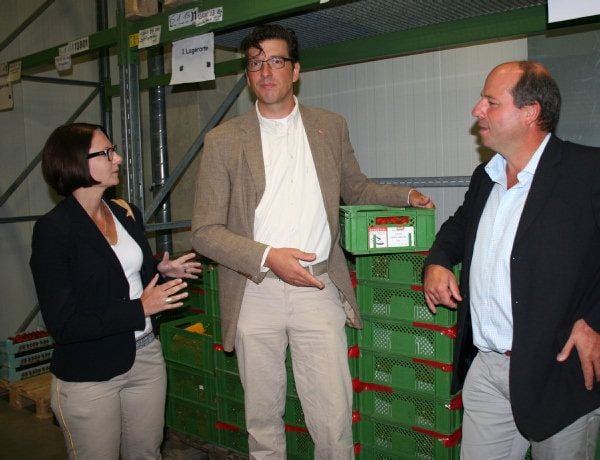 Politiker besuchen Bodan und reden über regionale Bio-Produkte